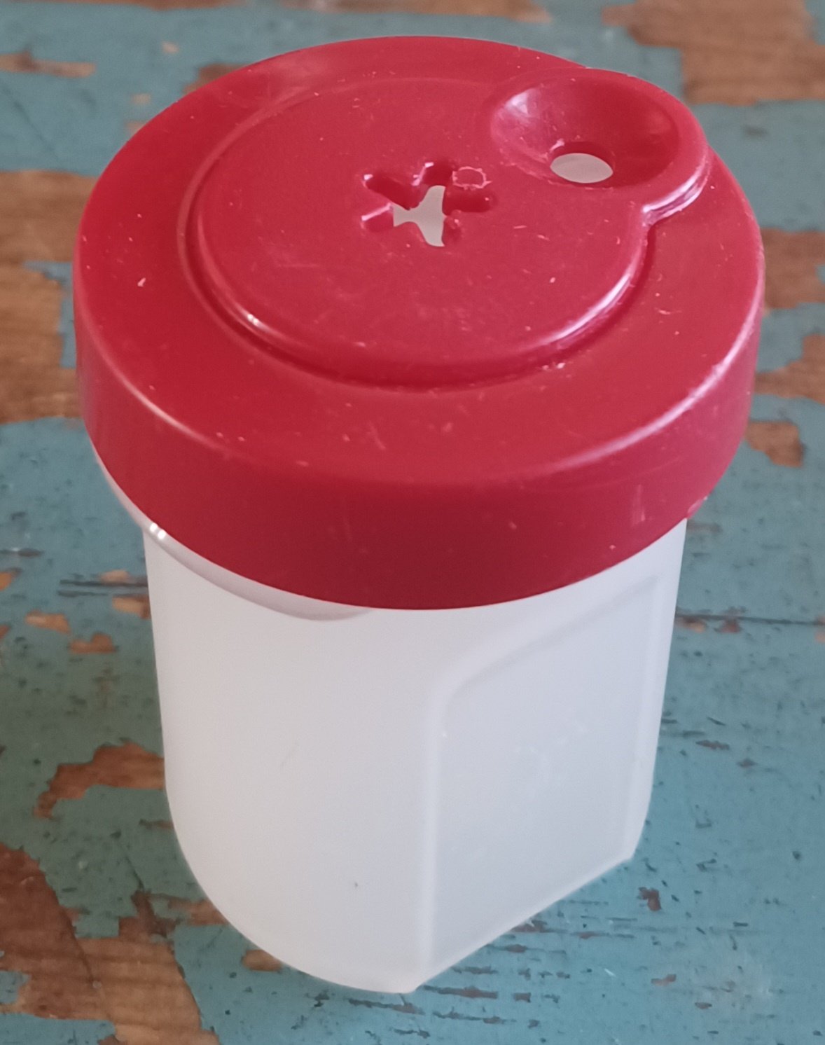 TUPPERWARE BOX MED LOCK | Köp på Tradera (667369609)