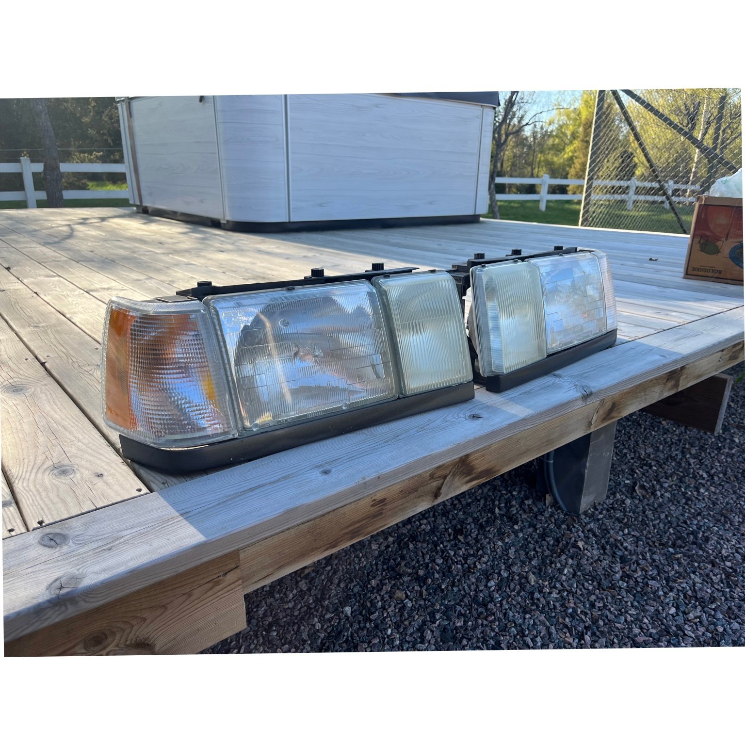 Se produkter som liknar Volvo 940 USA front på Tradera (594987270)