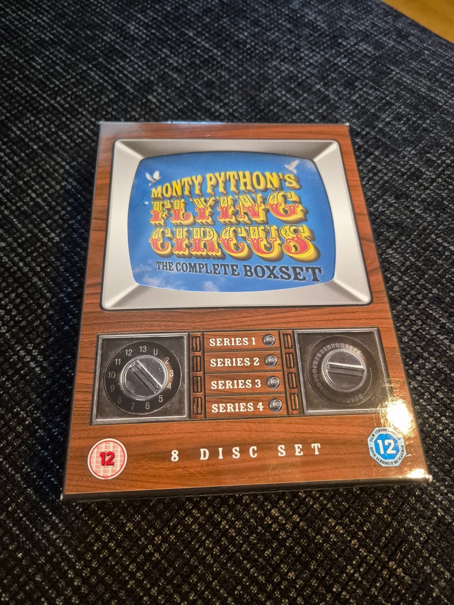 Monty Python's Flying Circus - The Complete Box.. | Köp på Tradera ...
