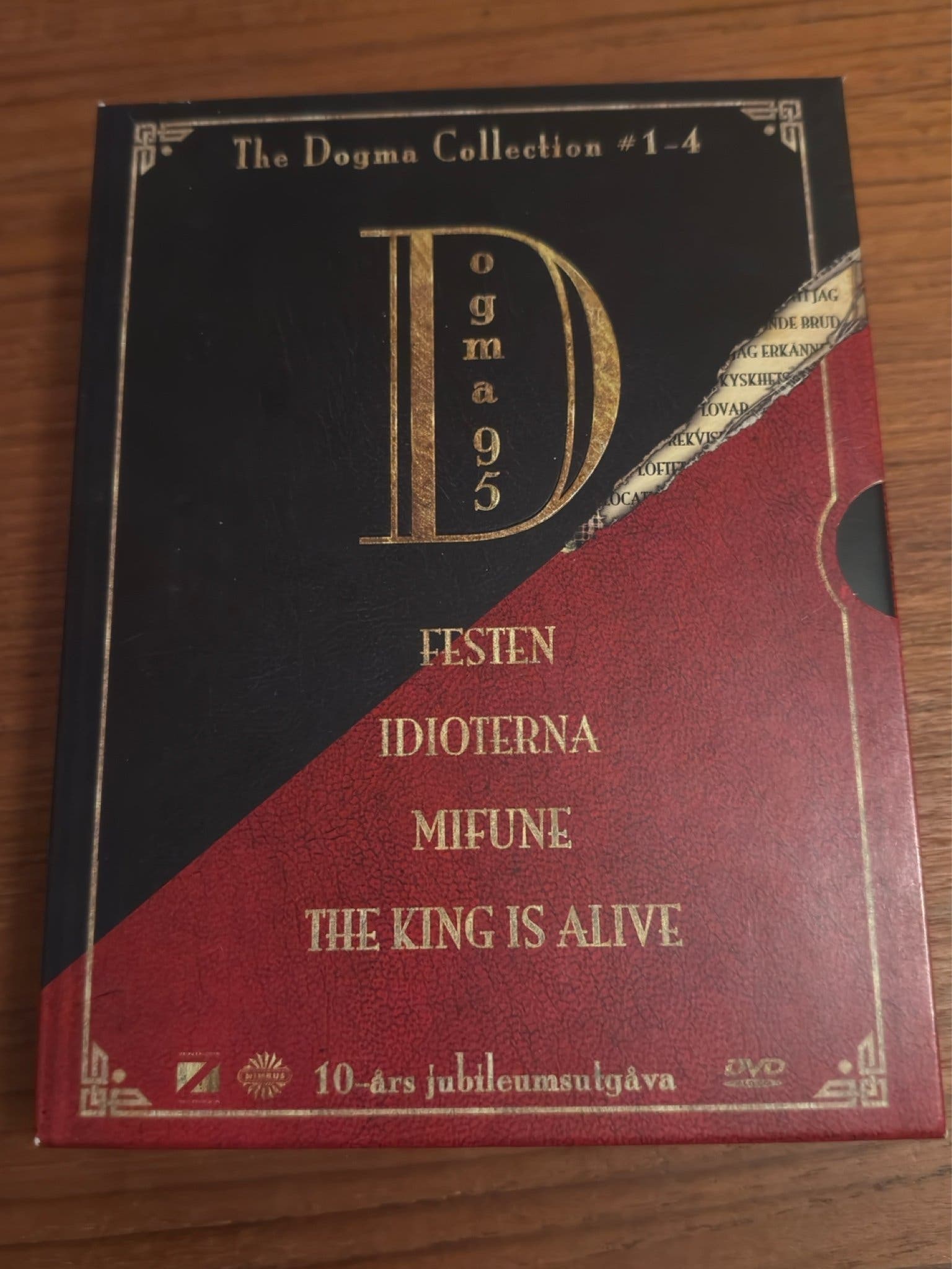Se produkter som liknar Dogma Collection 1-4 - DVD Box på Tradera ...