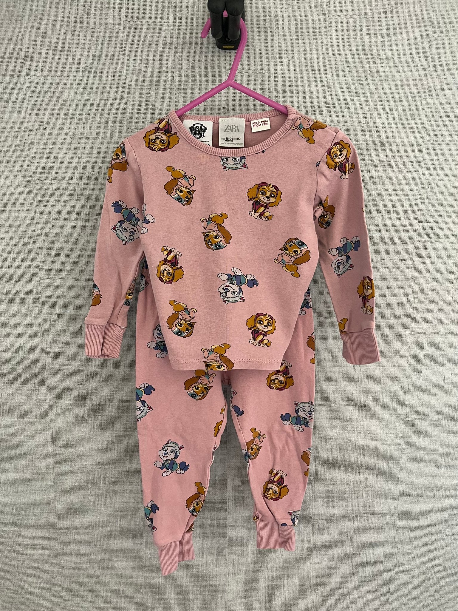 Klädpaket set strl 92 Paw Patrol | Köp på Tradera (693480926)
