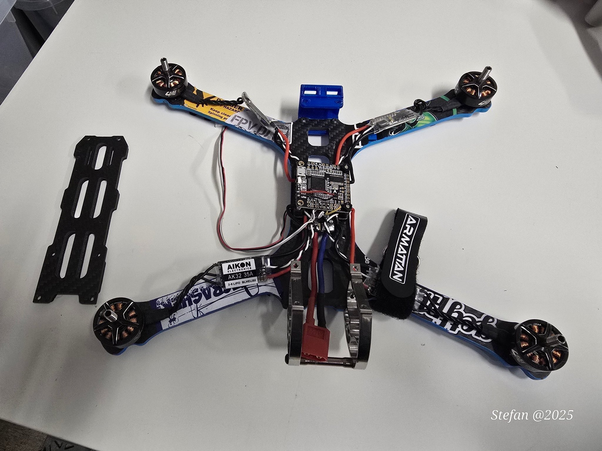 Armattan Chamelion Ti LR 7" frame Aikon 35A esc.. | Köp på Tradera ...