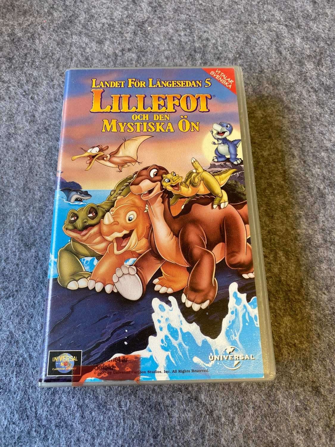 Lillefot och den mystiska ön - .. | Köp från LindesFynd på Tradera ...