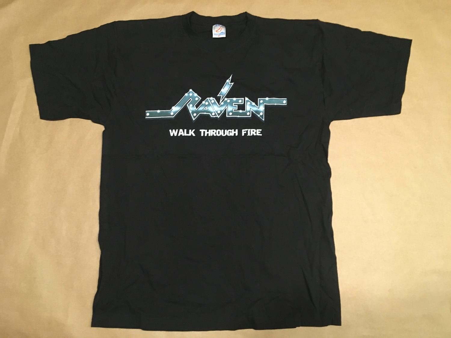 RAVEN - WALK THROUGH FIRE. XL Officiell T-shirt.. | Köp på Tradera ...