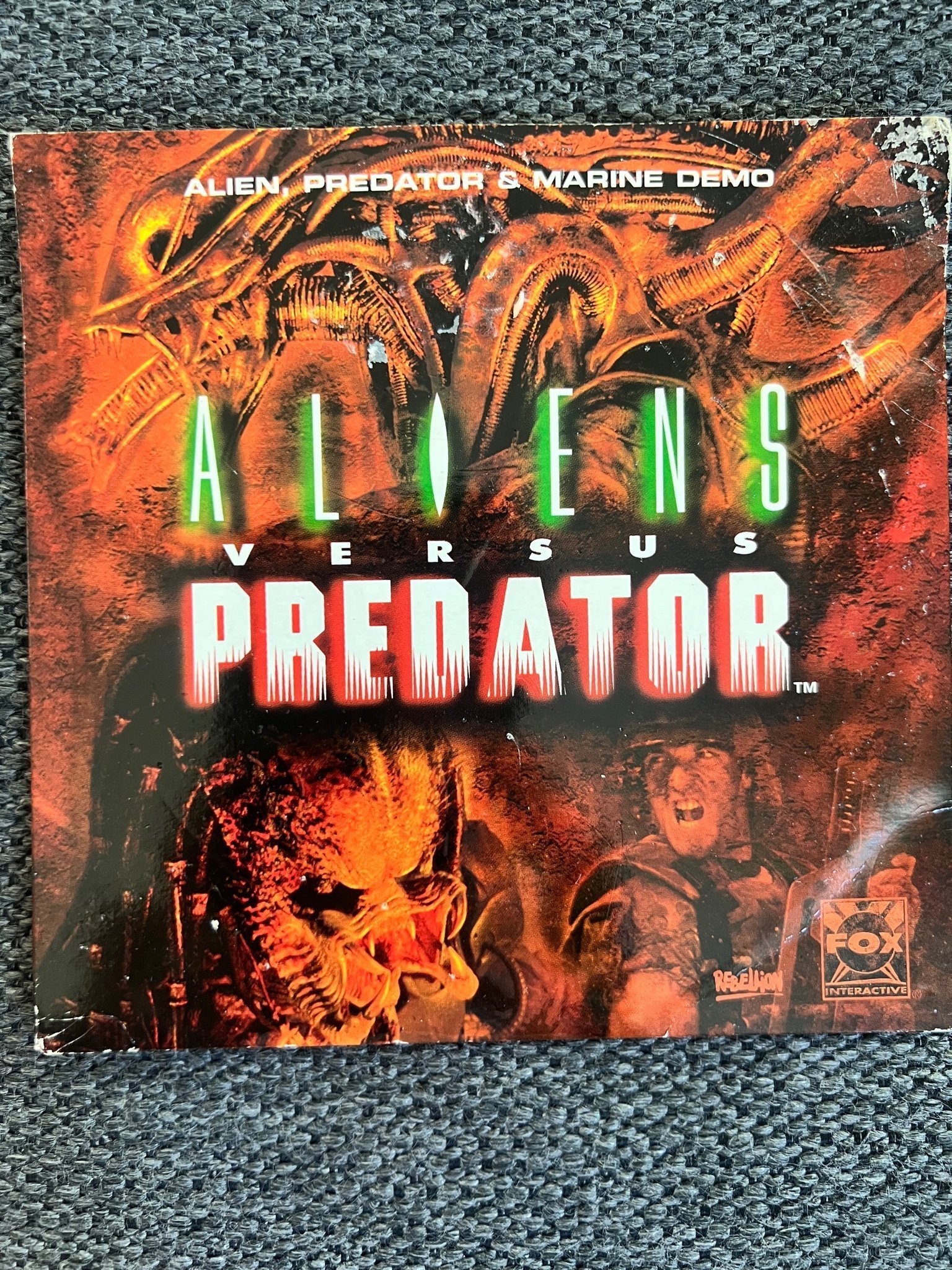 Se produkter som liknar Aliens Versus Predator Demo P.. på Tradera ...