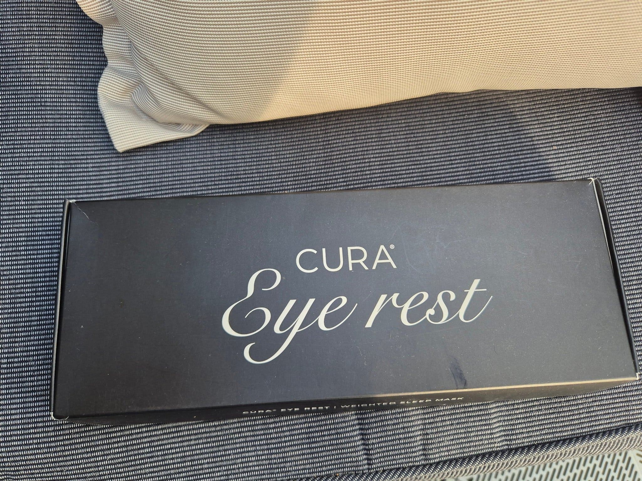 Se produkter som liknar CURA Eye Rest Sovmask på Tradera (692027449)