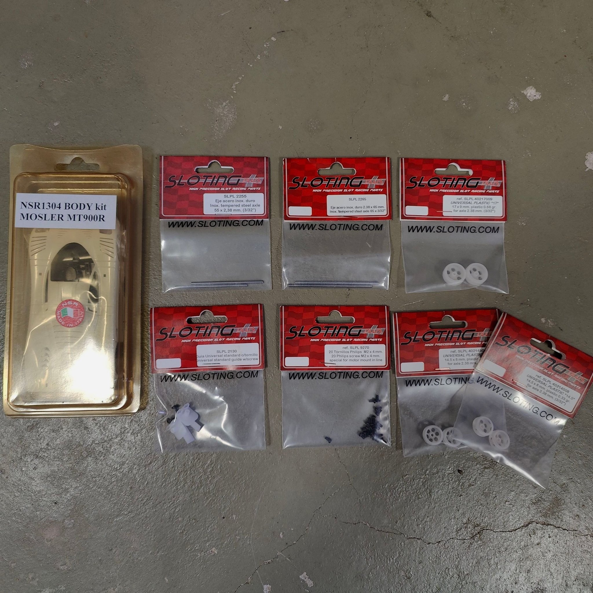 NSR 1304 BODY kit MOSLER MT900R med Sloting Plu.. | Köp på Tradera ...