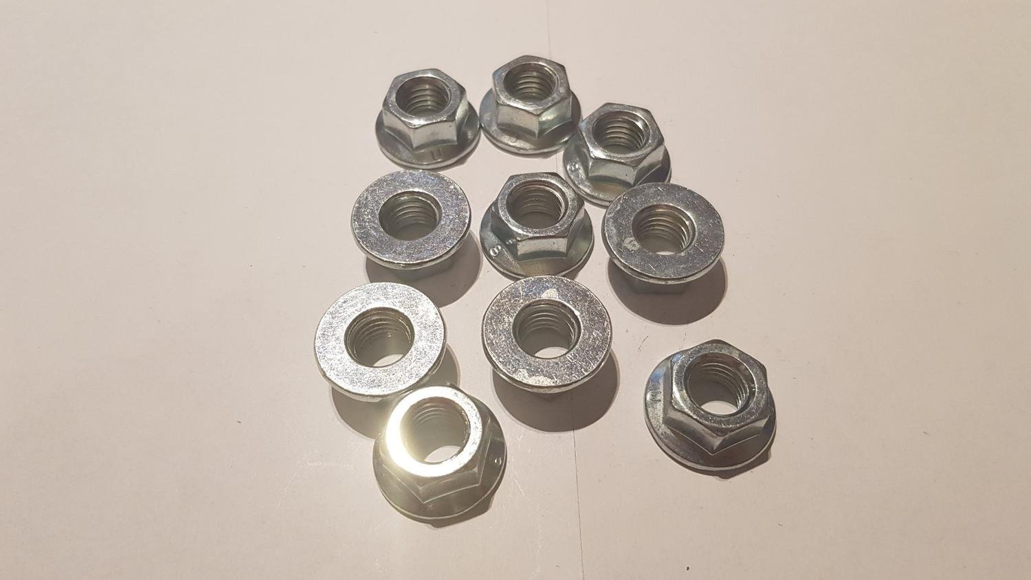 Muttrar M12 med fläns - 18mm hylsa, Hållfasthet.. | Köp på Tradera ...