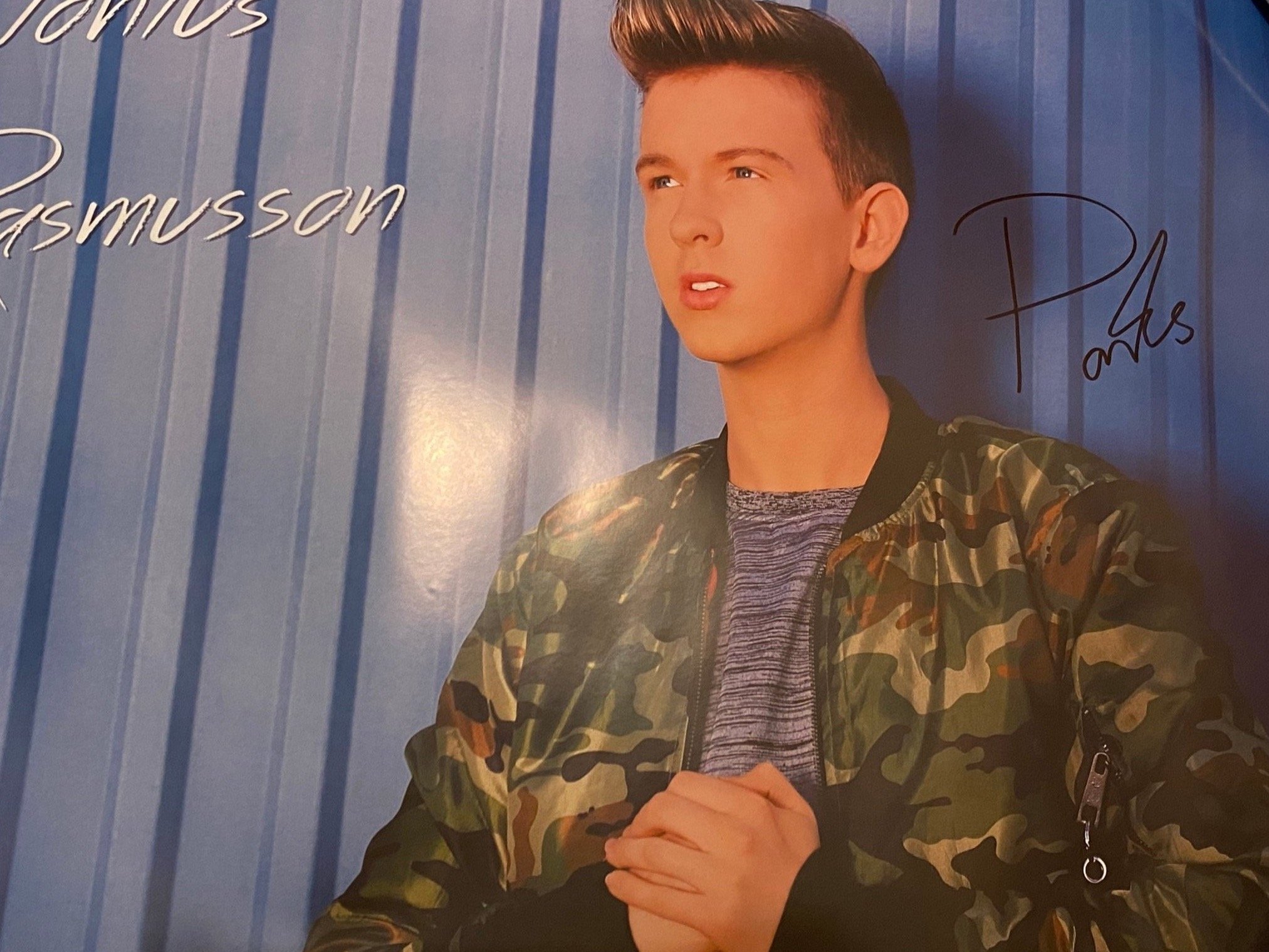 Se produkter som liknar Signerad Pontus Rasmusson pla.. på Tradera ...