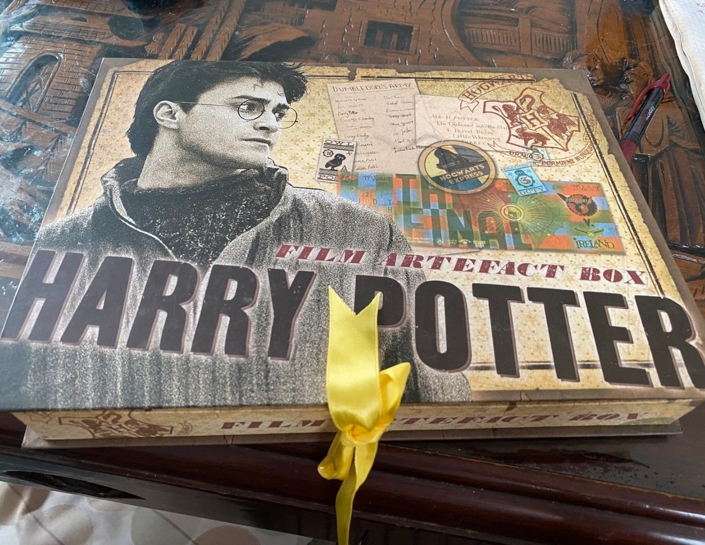 Harry Potter Film Artefakt Box inköpt i London | Köp på Tradera (711755572)
