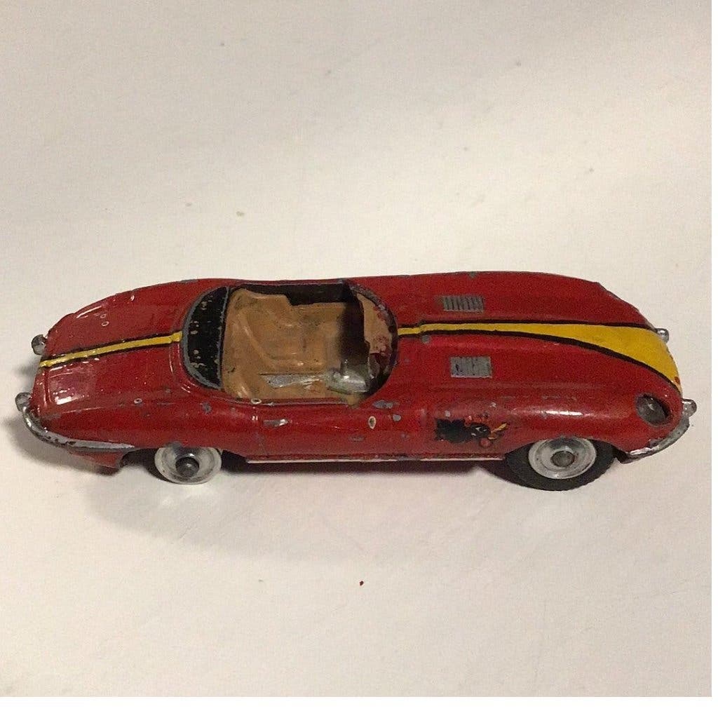 Dinky Toys 105 Jaguar E-Type | Köp på Tradera (658294600)