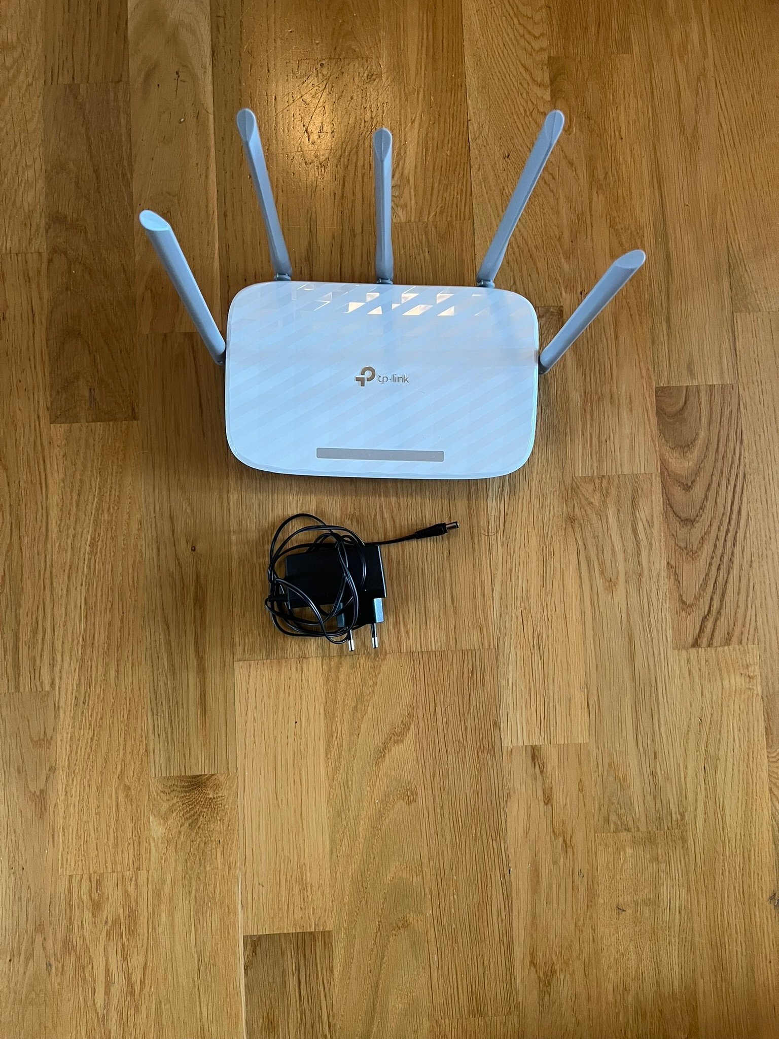 Se produkter som liknar TP-Link Archer C60 Router på Tradera (689585566)