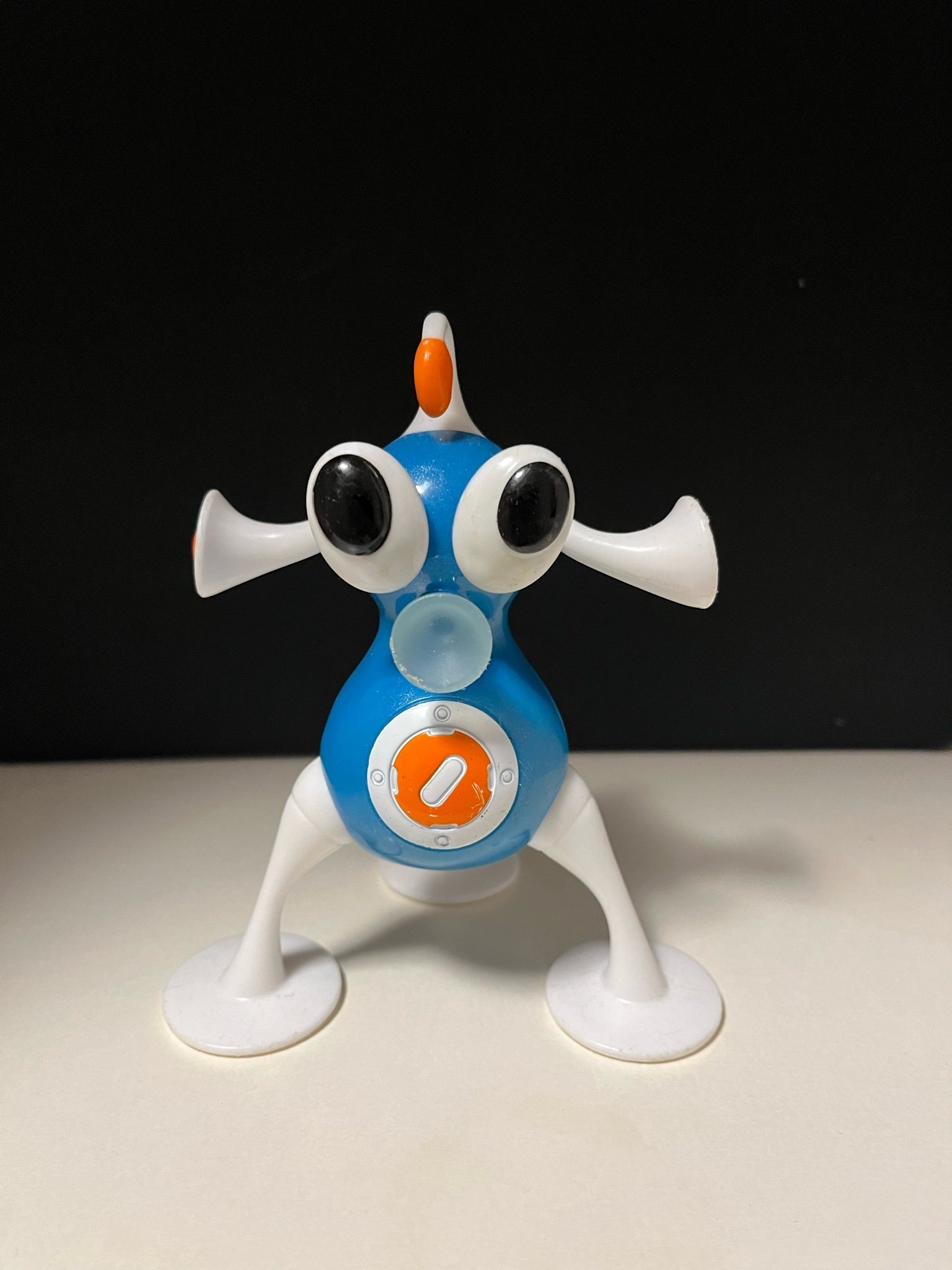 Zizzle - iZ Blue Tripod Robot - 2006 McDonalds .. | Köp på Tradera ...