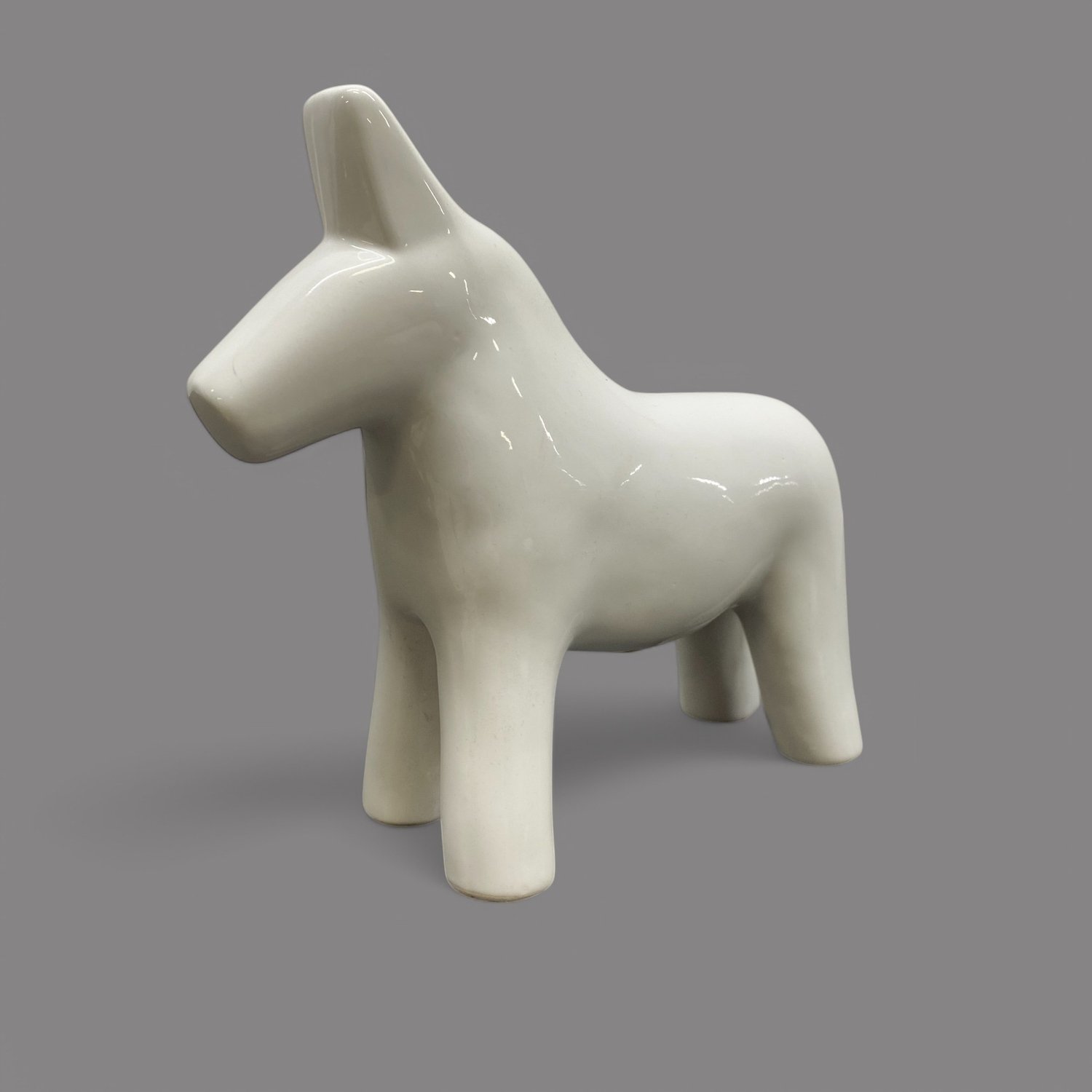 Se produkter som liknar Porslinsfigur Vit Porslin Fig.. på Tradera ...