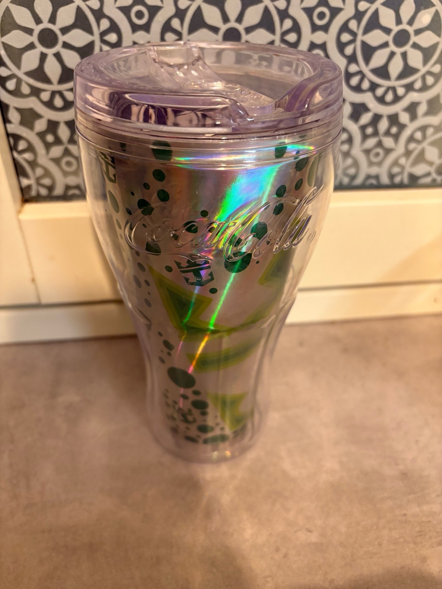 Coca-Cola mugg med Royal Caribbean-design | Köp på Tradera (668457491)