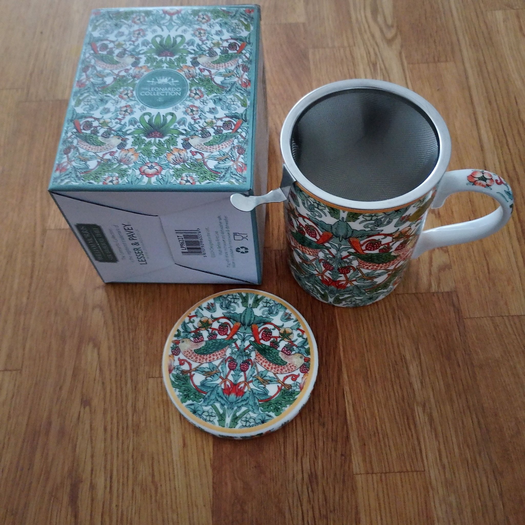 William Morris Strawberry Thief Tekopp med Lock.. | Köp på Tradera ...