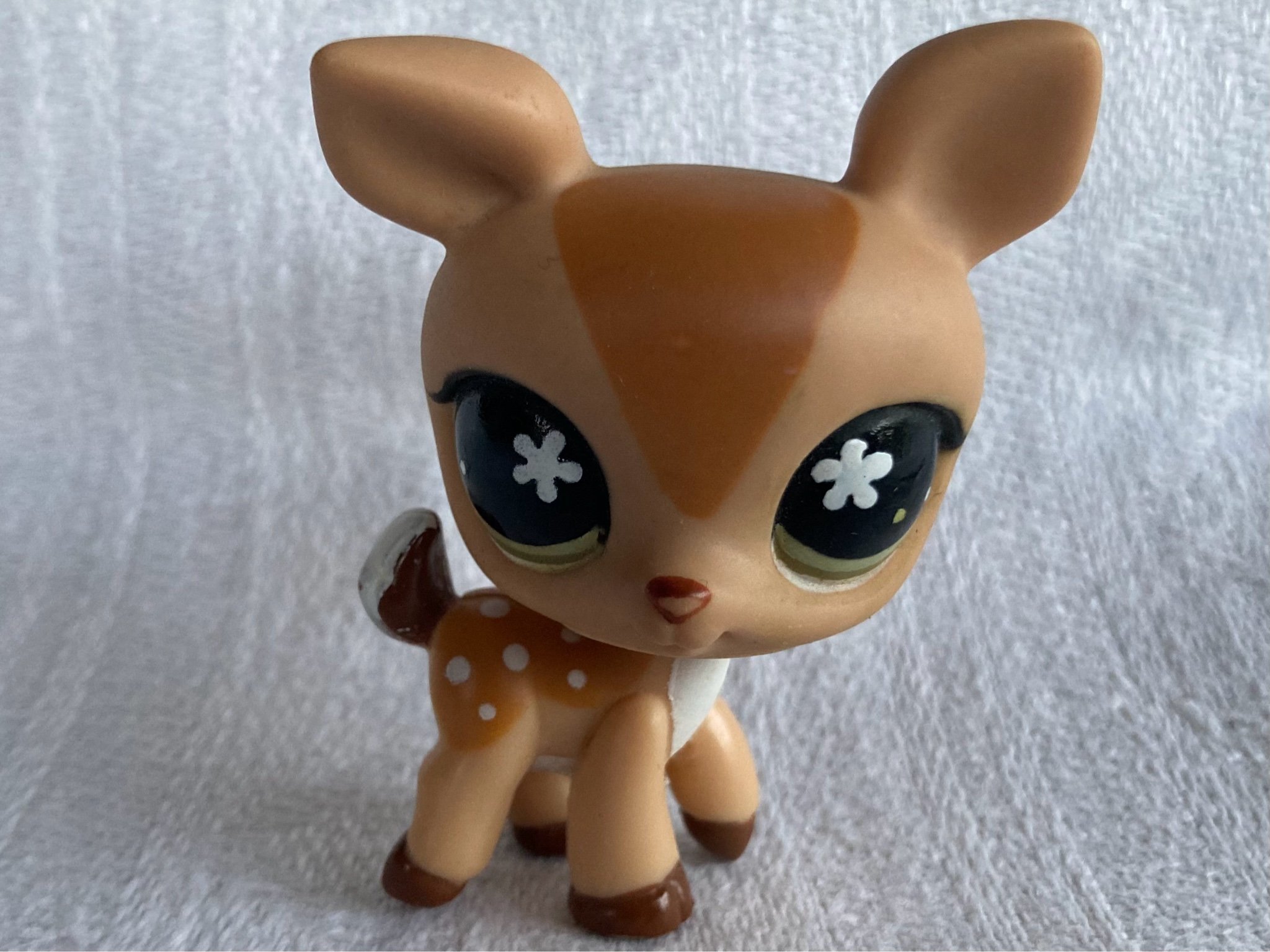 Se produkter som liknar Littlest Pet Shop (LPS) Rådju.. på Tradera ...