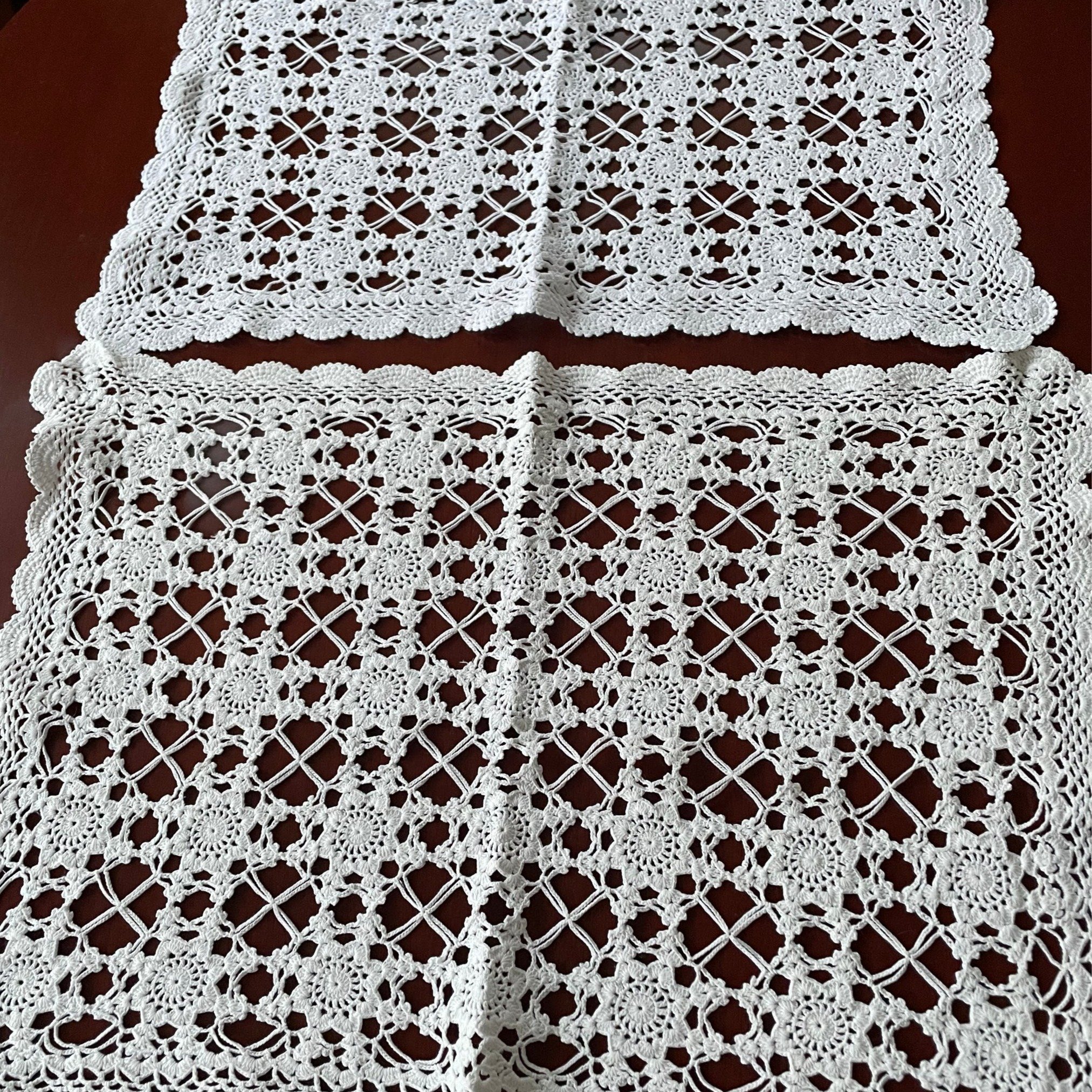 Se produkter som liknar RETRO VIRKADE DUKAR 2 STYCK V.. på Tradera ...