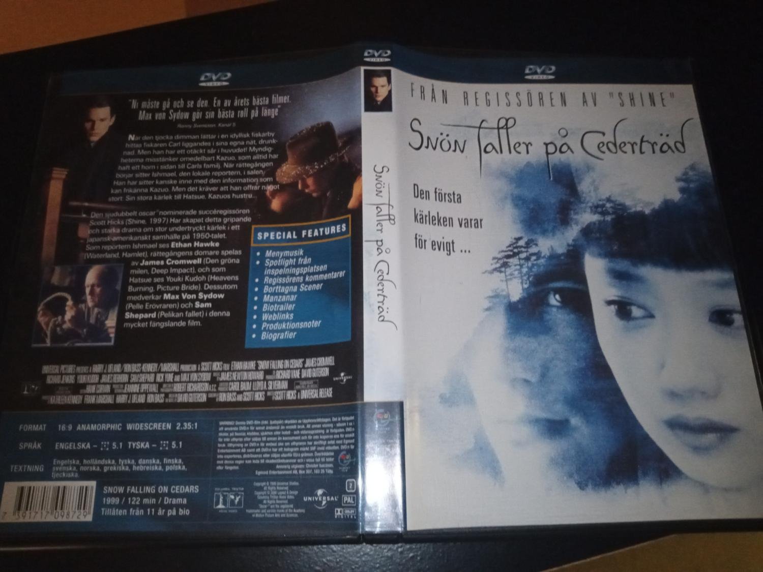 Snö faller på cederträden (Ethan Hawke, Max von.. | Köp på Tradera ...