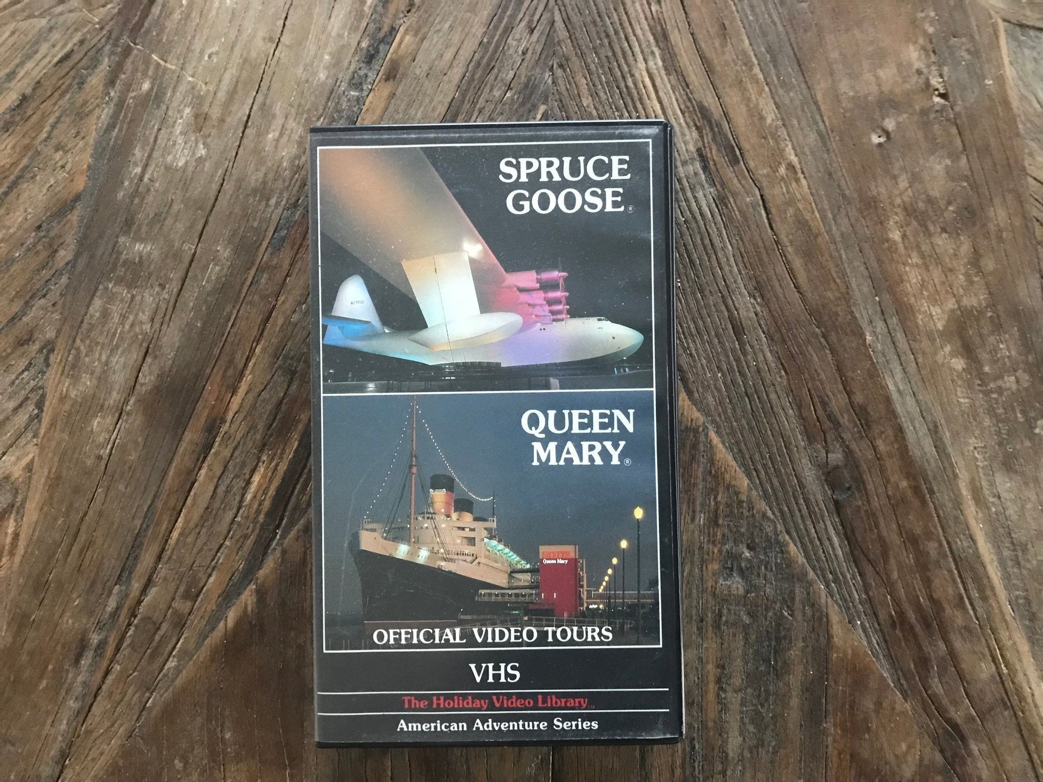 Se produkter som liknar Spruce Goose & Queen Mary - O.. på Tradera ...
