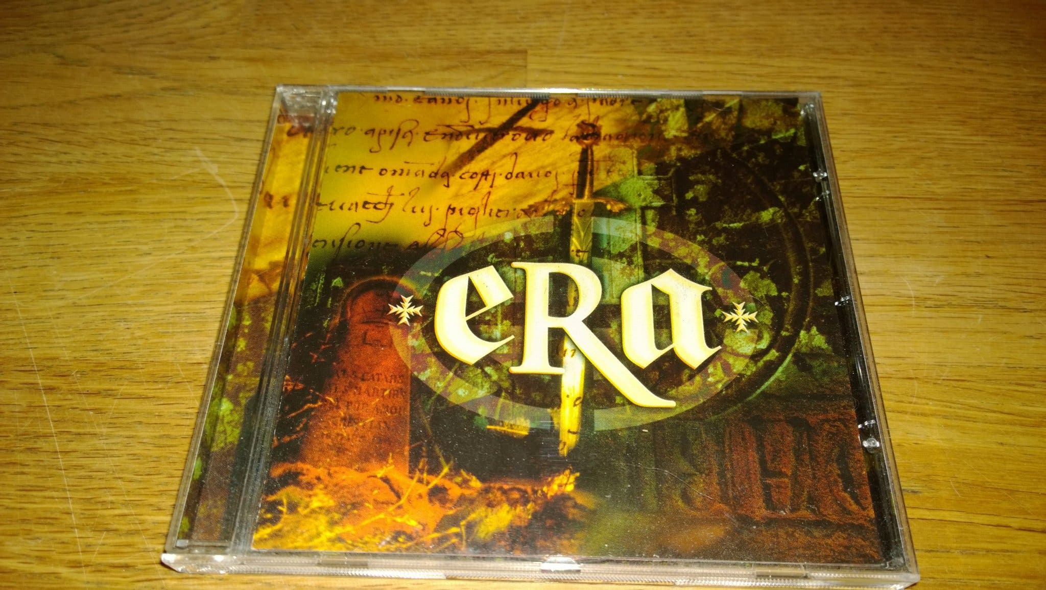 Se produkter som liknar ERA - era CD MUSIK på Tradera (691215446)