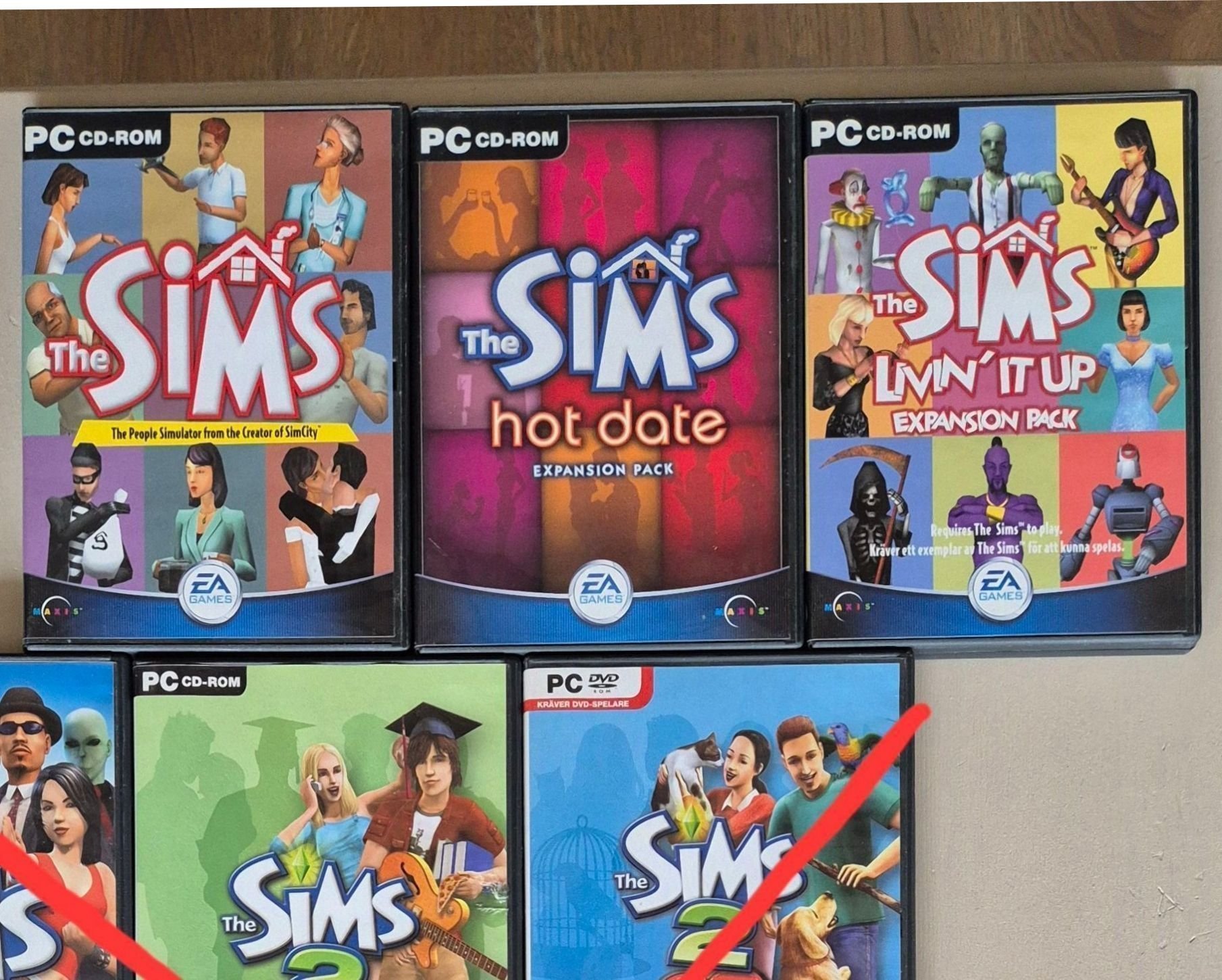 Se produkter som liknar Paket med The Sims och två Ex.. på Tradera ...