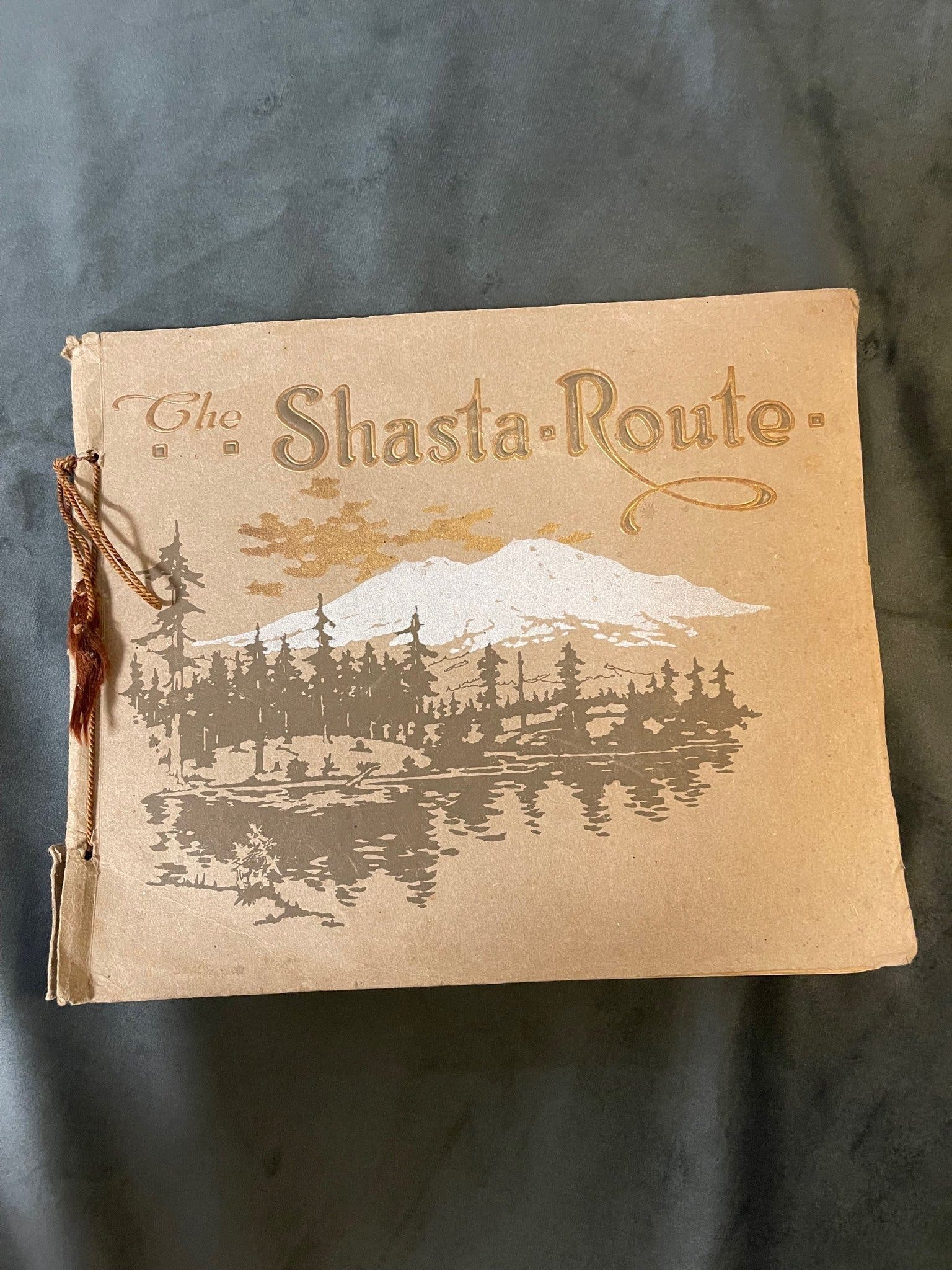 Se produkter som liknar The Shasta Route raritet från.. på Tradera ...