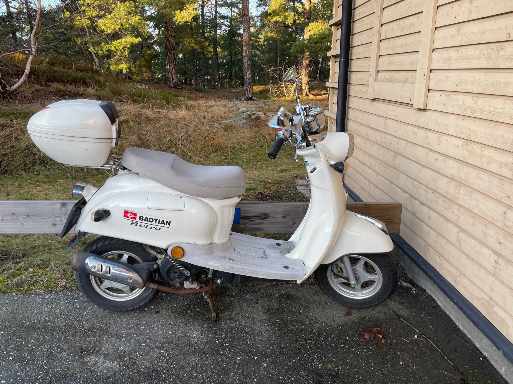Se produkter som liknar Baotian retro Moped klass 1 på Tradera (580674865)