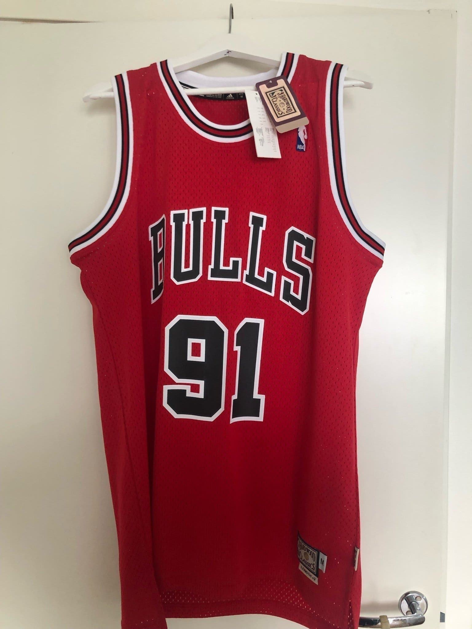 Se produkter som liknar Retro Adidas Chicago Bulls li.. på Tradera ...