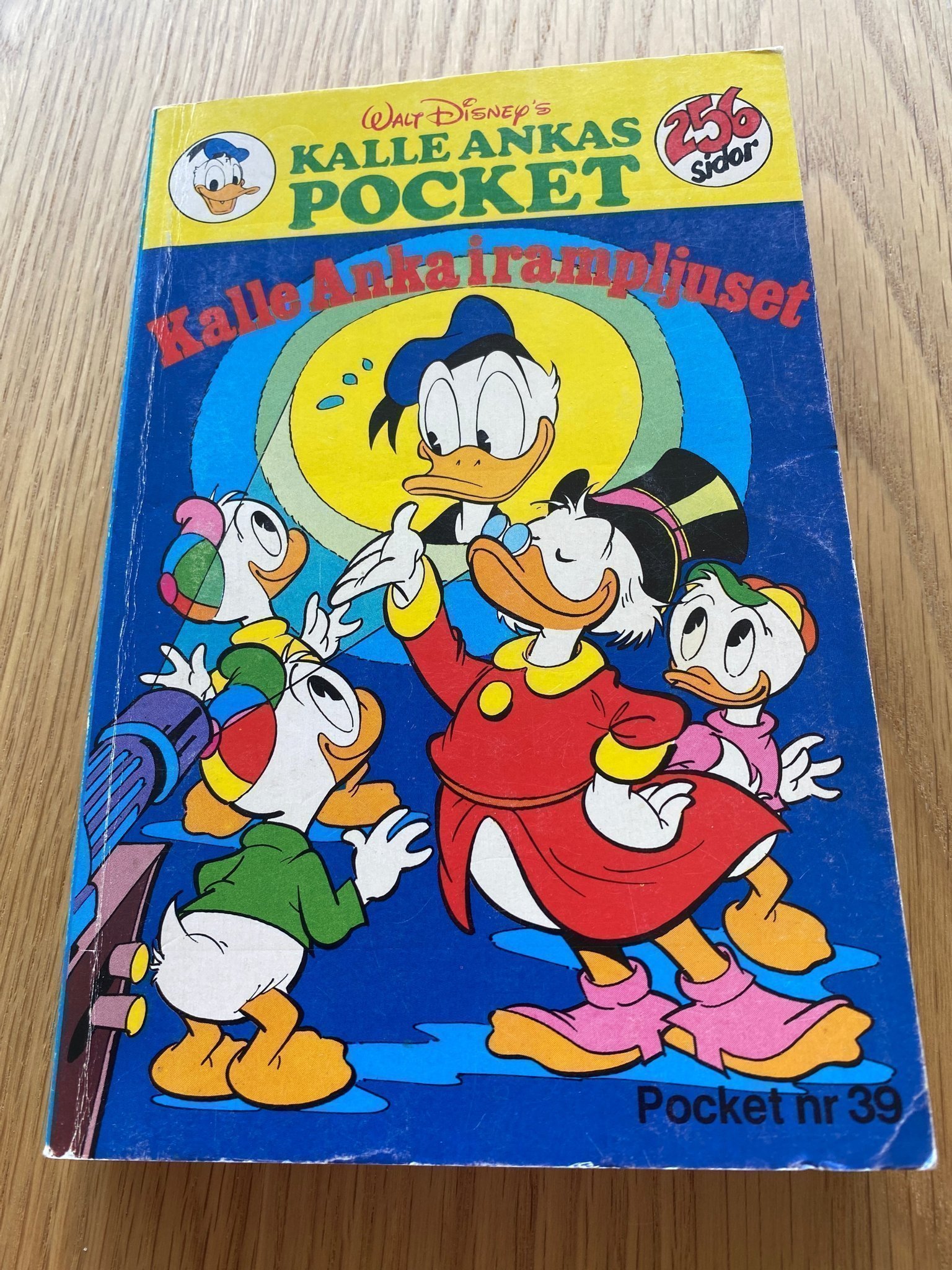 Walt Disney's Kalle Anka i rampljuset pocket nr.. | Köp på Tradera (595815037)