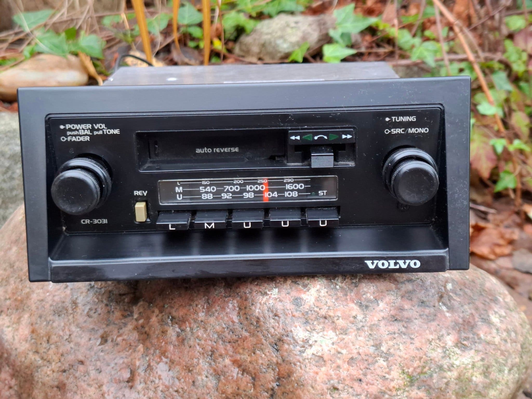 Testad Volvo original bilstereo till Veteranbil.. | Köp på Tradera ...