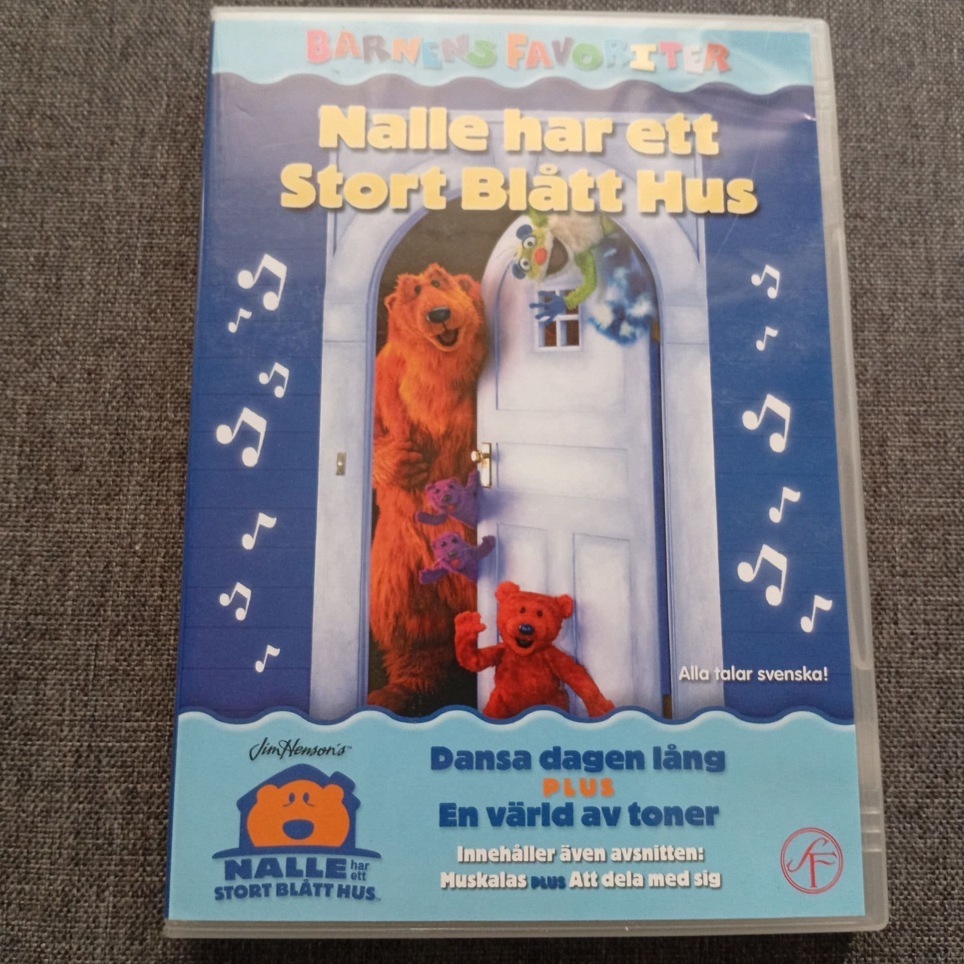 Nalle har ett Stort Blått Hus - Dansa dagen lång | Köp på Tradera ...