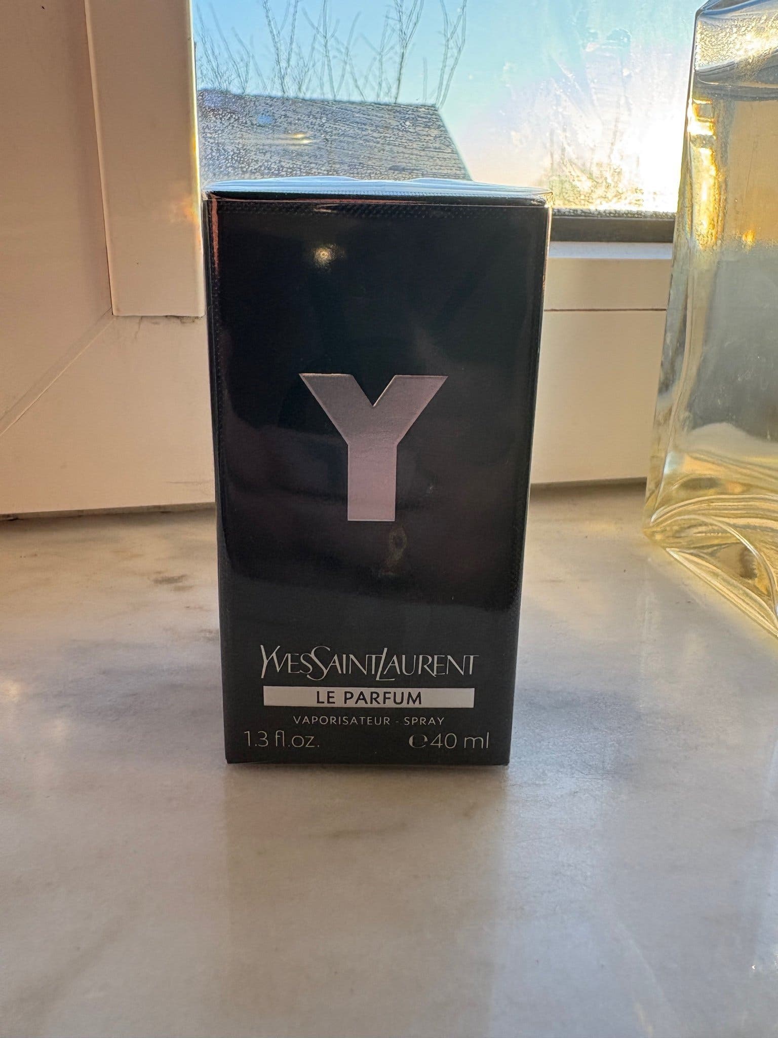Se produkter som liknar Ysl parfym herr på Tradera (715311674)