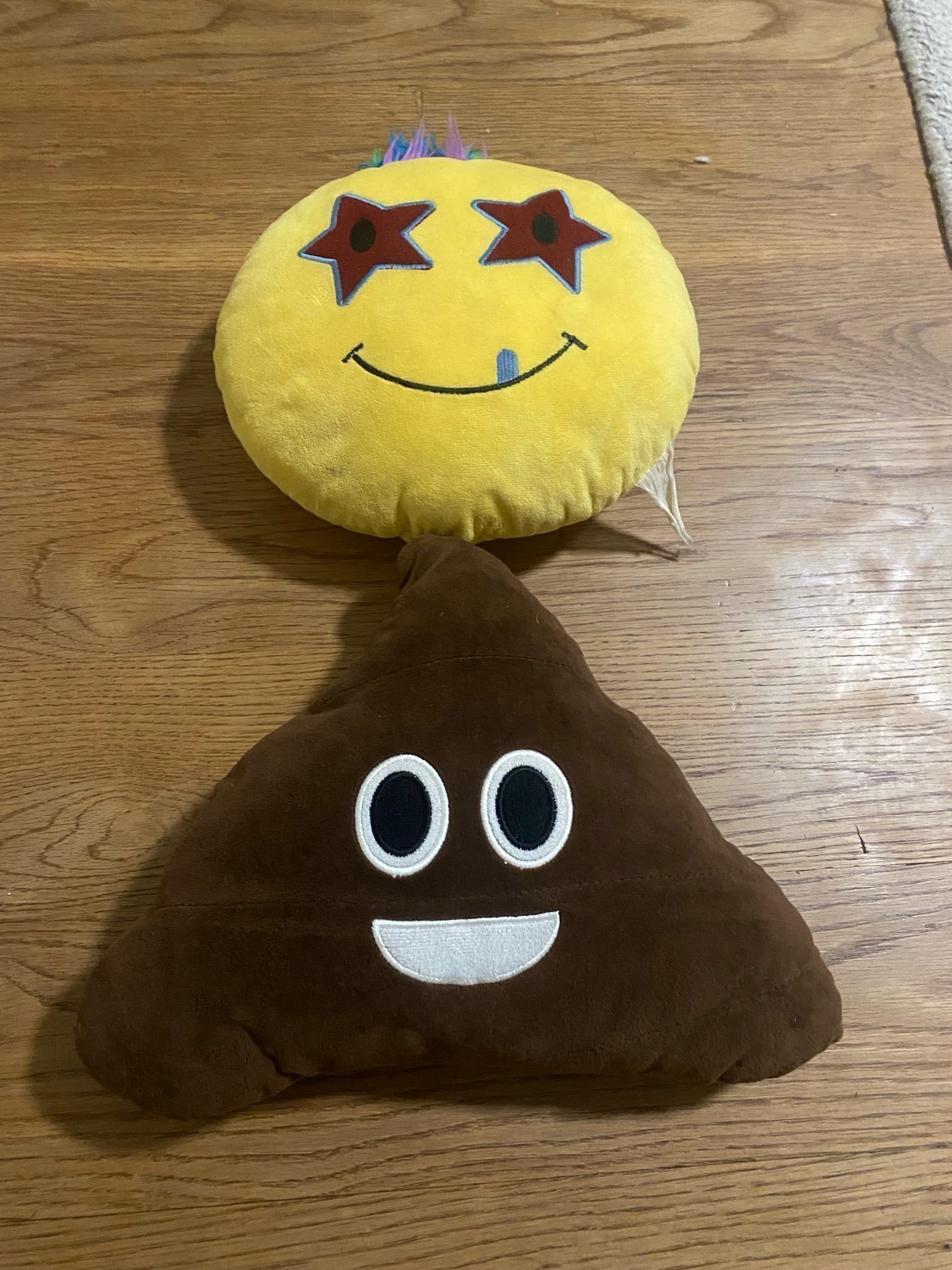 Emoji gosedjur - Gul stjärnöga och Brun bajs | Köp på Tradera (714356859)