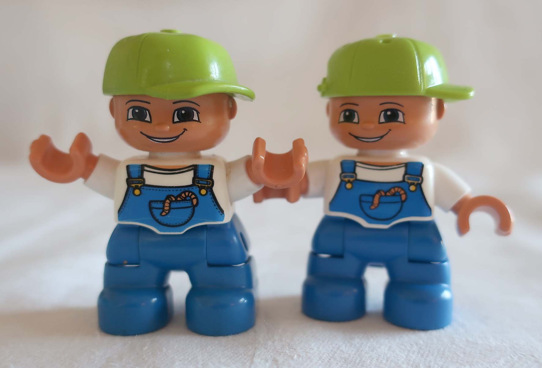 LEGO Duplo Gubbar Två söta barn pojkar med grön.. (420216739) ᐈ Köp på ...