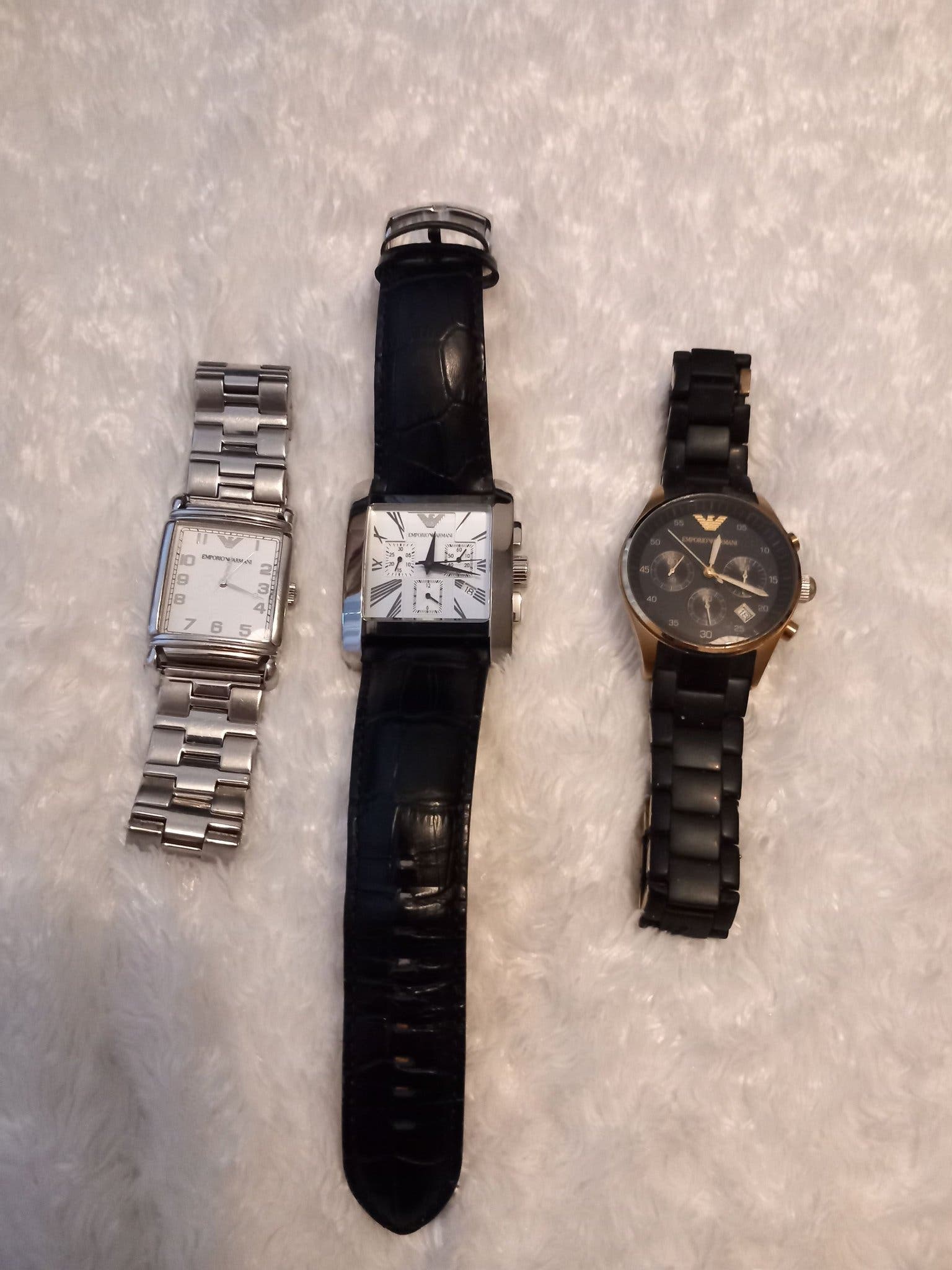 Se produkter som liknar 3 Emporio Armani Klockor ( 2 .. på Tradera ...