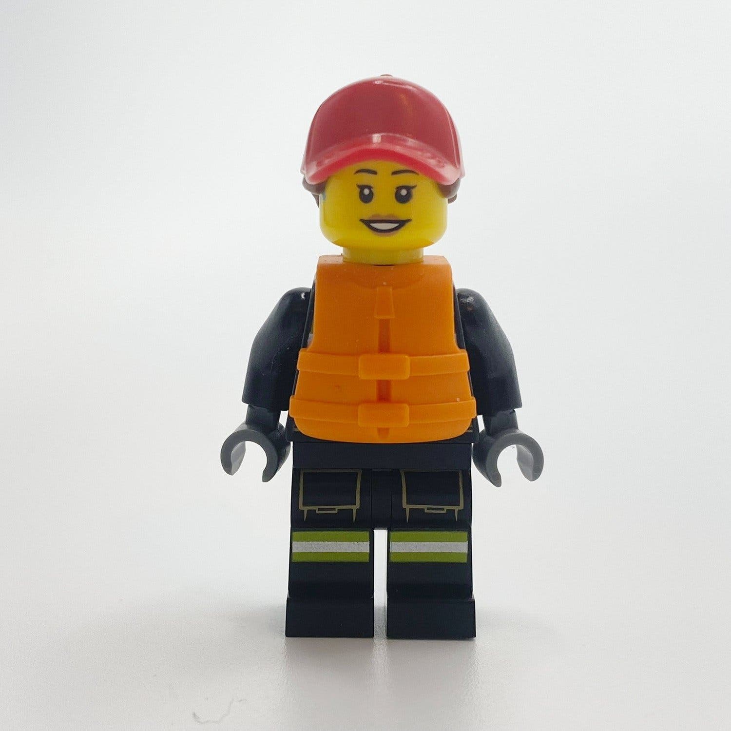 Lego minifigur - Town - Fire - Female | Köp från Klossy på Tradera ...