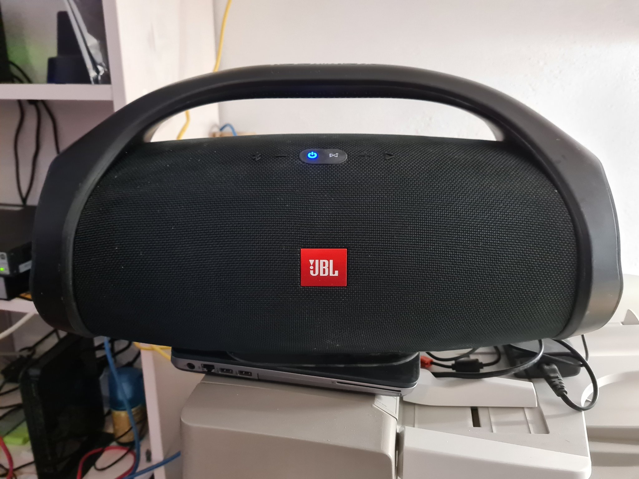 JBL Boombox (418287951) ᐈ Köp på Tradera