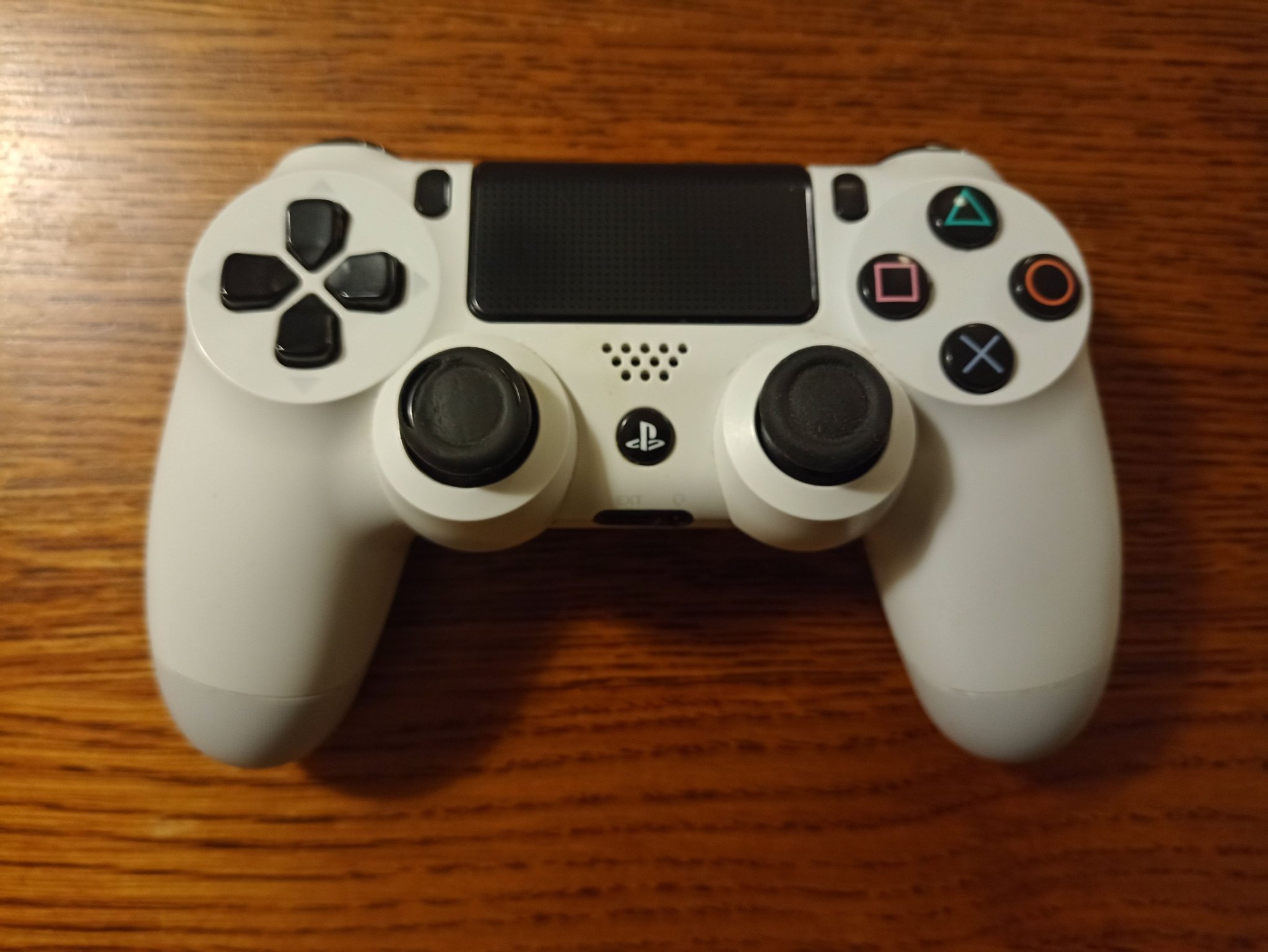 Sony DualShock 4 White handkontroll | Köp på Tradera (570570690)
