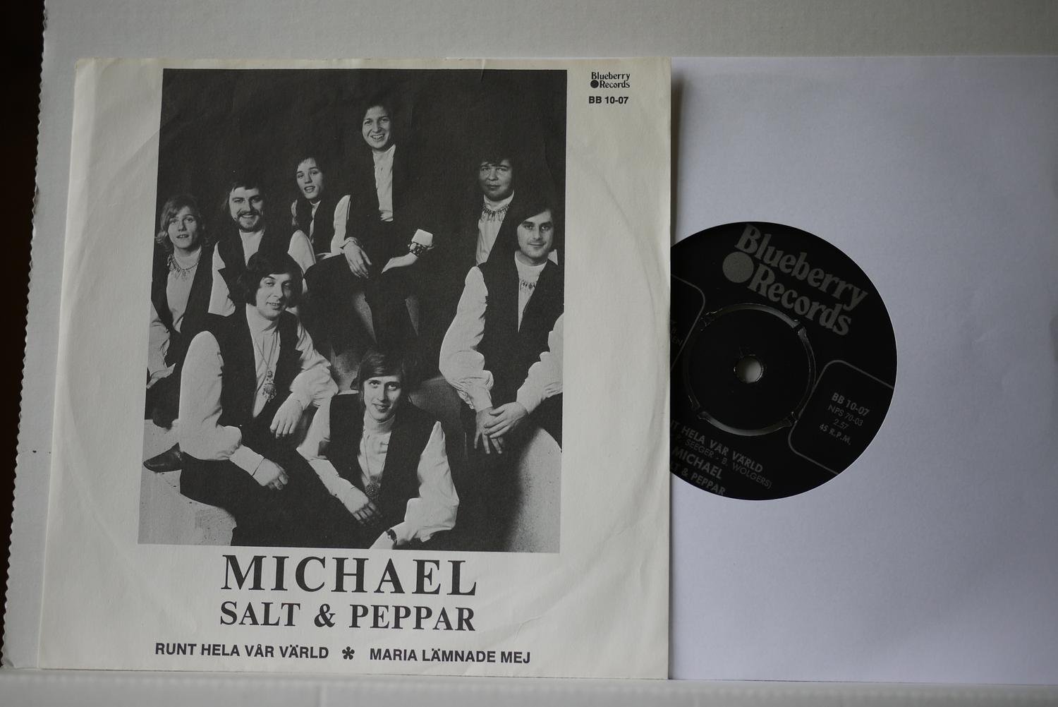 Michael Salt & Peppar - Runt Hela Vår Värld .. | Köp på Tradera (597816292)