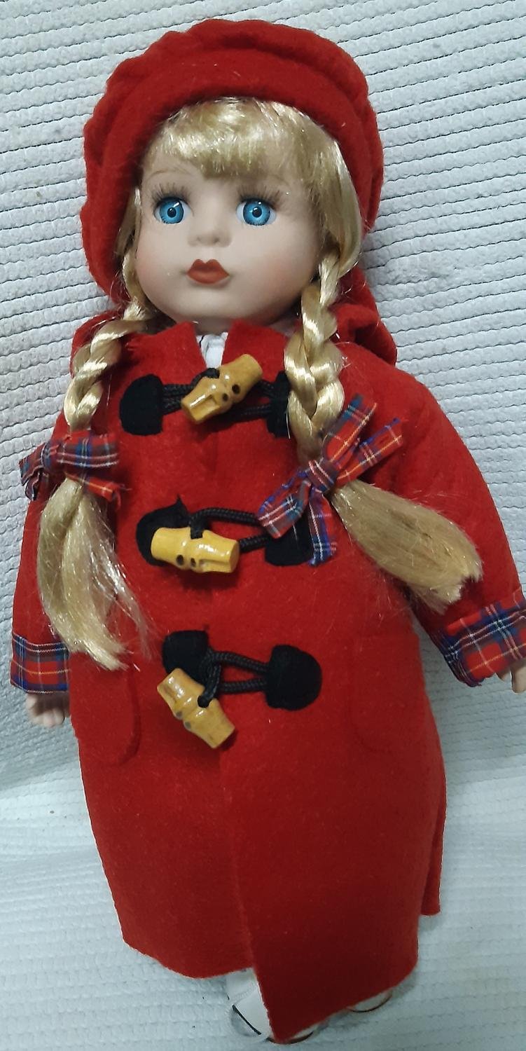 Vintage Porcelain Doll Collection porslinsdocka.. | Köp på Tradera ...