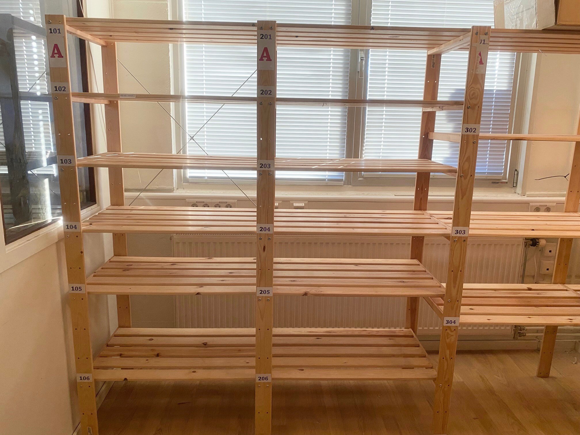 Lagerhylla IKEA 1 sektion, 2 hyllor 12 hyllplan | Köp på Tradera ...