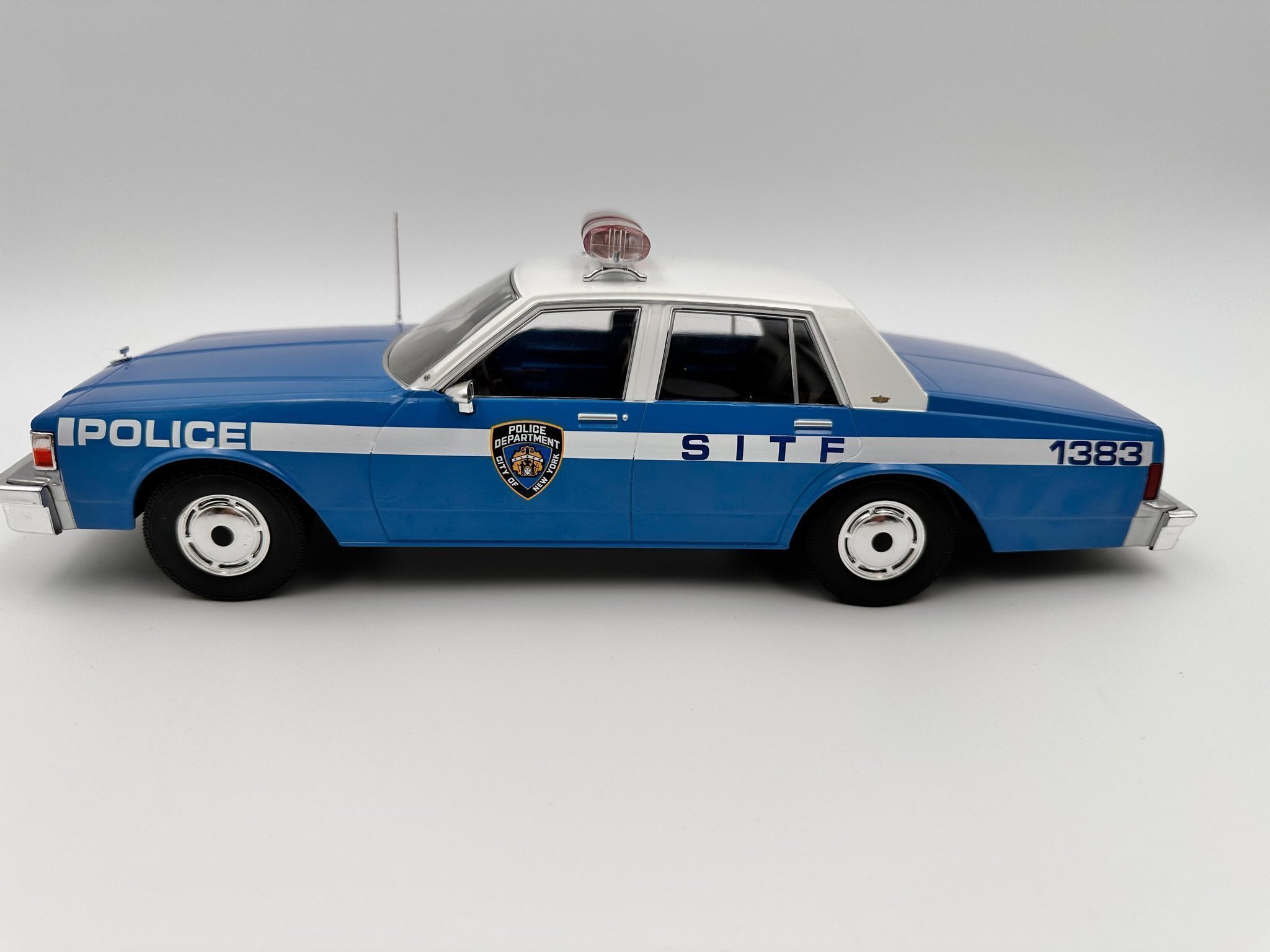 Chevrolet Caprice .. | Köp från Diecast_Collection_Shop på Tradera ...