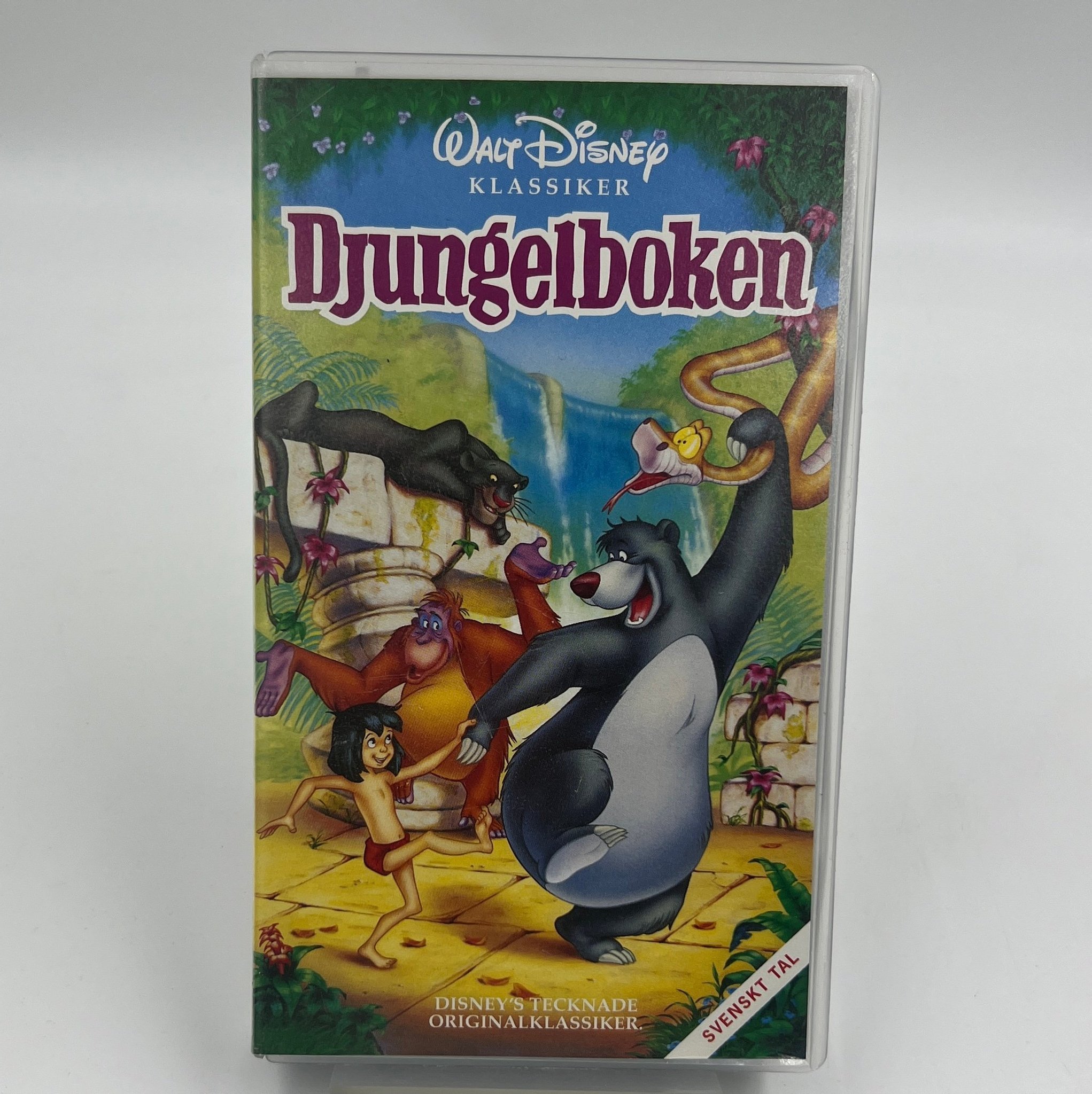 Se produkter som liknar Djungelboken VHS på Tradera (627400840) Se produkter som liknar Djungelboken VHS på Tradera (627400840)