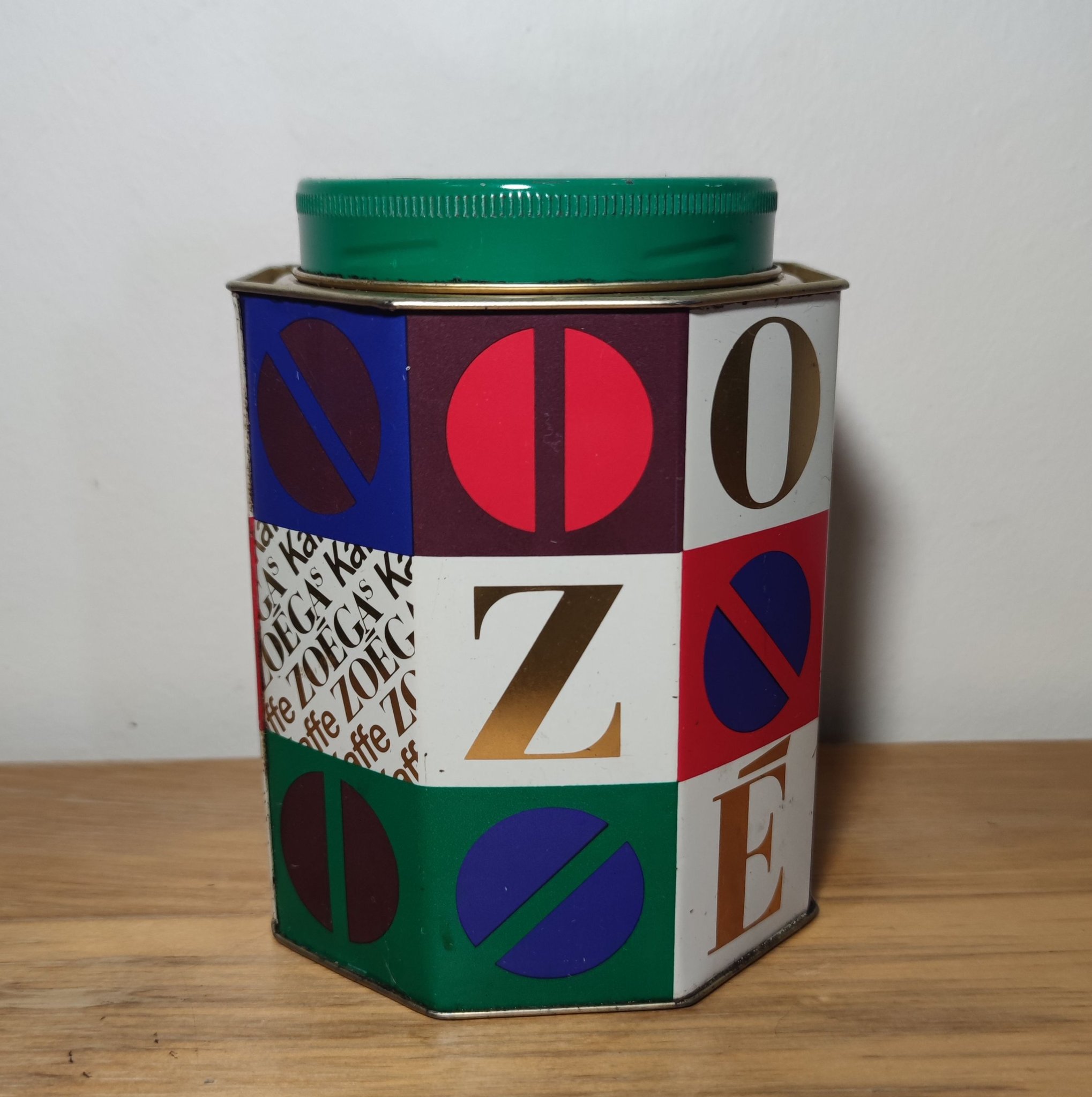 Ovanlig Kaffeburk Plåtburk Zoegas Jubileum 100 .. | Köp på Tradera ...