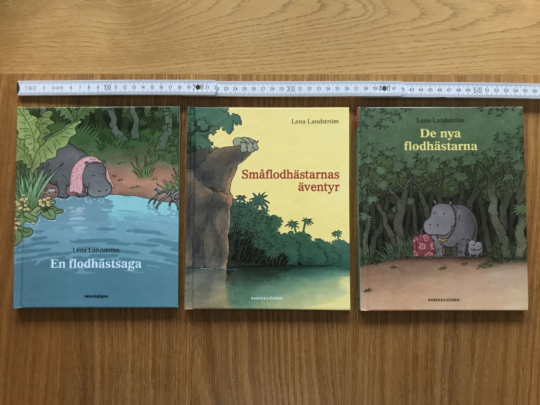 Se produkter som liknar 3 Lena Landström EN FLODHÄSTS.. på Tradera (693106499)