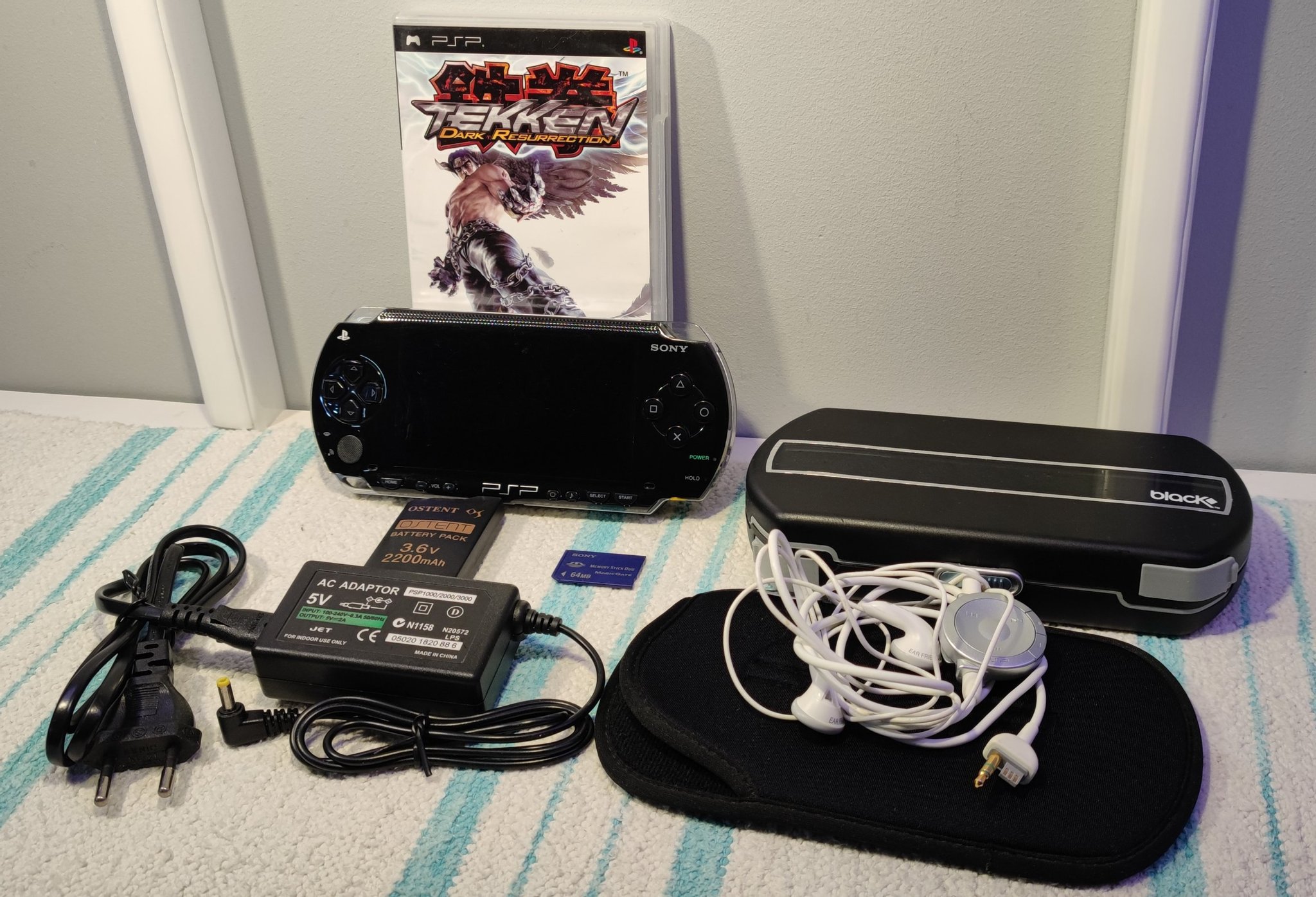 Se produkter som liknar Sony PSP-1004 Paket med Tekke.. på Tradera ...