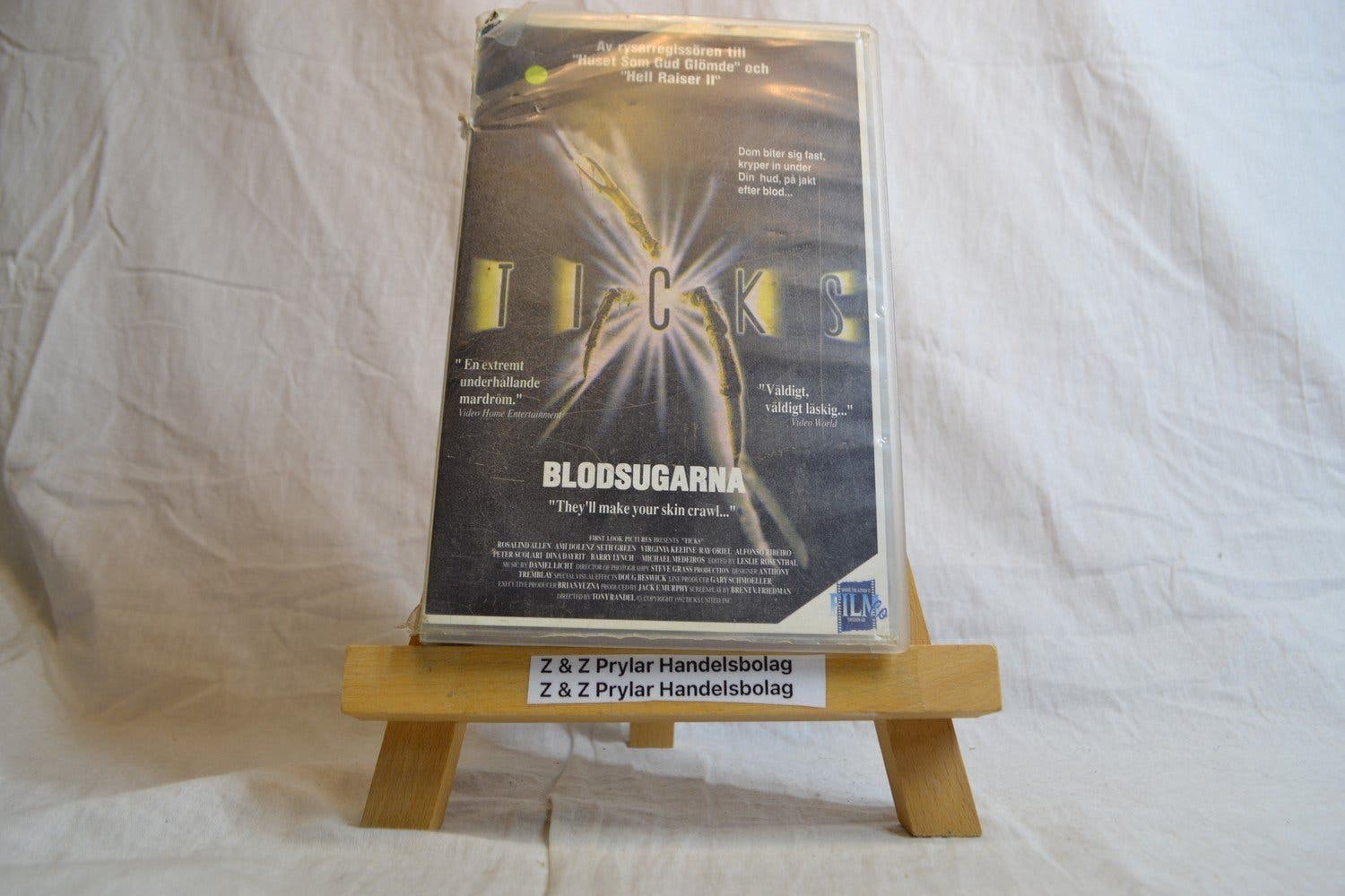 Se produkter som liknar Ticks VHS Ex Hyr på Tradera (684147730)