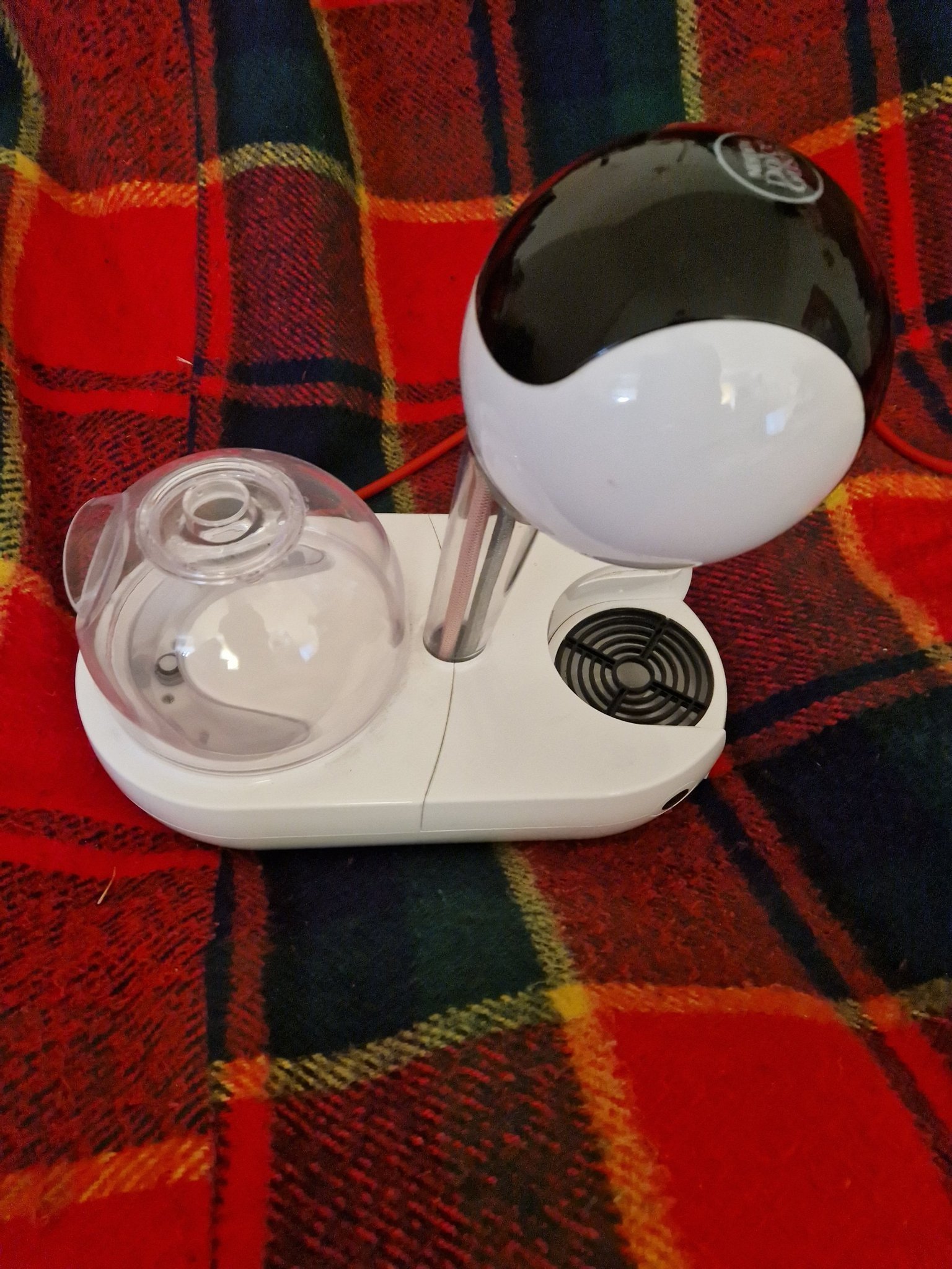 DeLonghi Kaffemaskin Dolce gusto | Köp på Tradera (714681459)