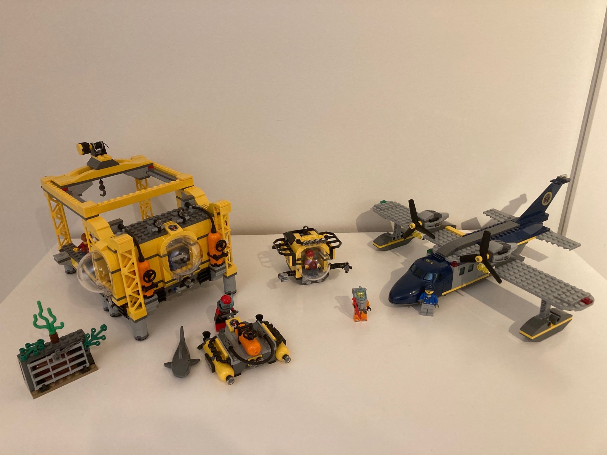 Building Toys LEGO City Deep Sea Operation Base 60096 Building